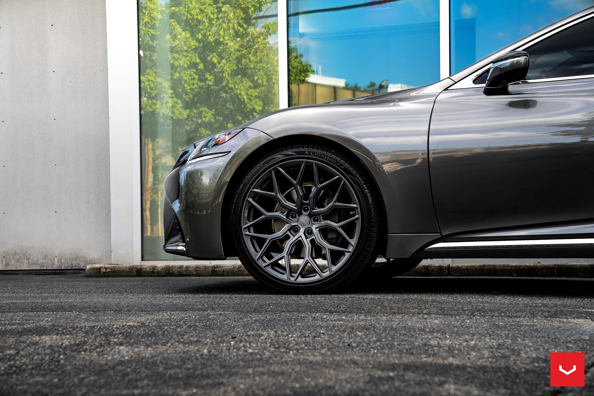 LEXUS LS500 - HYBRID FORGED SERIES: HF-2 - Vossen Wheels