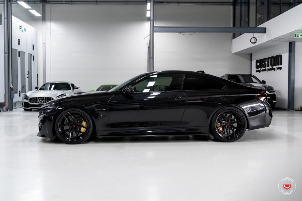 BMW M4 - EVO SERIES: EVO-4 - Vossen Wheels