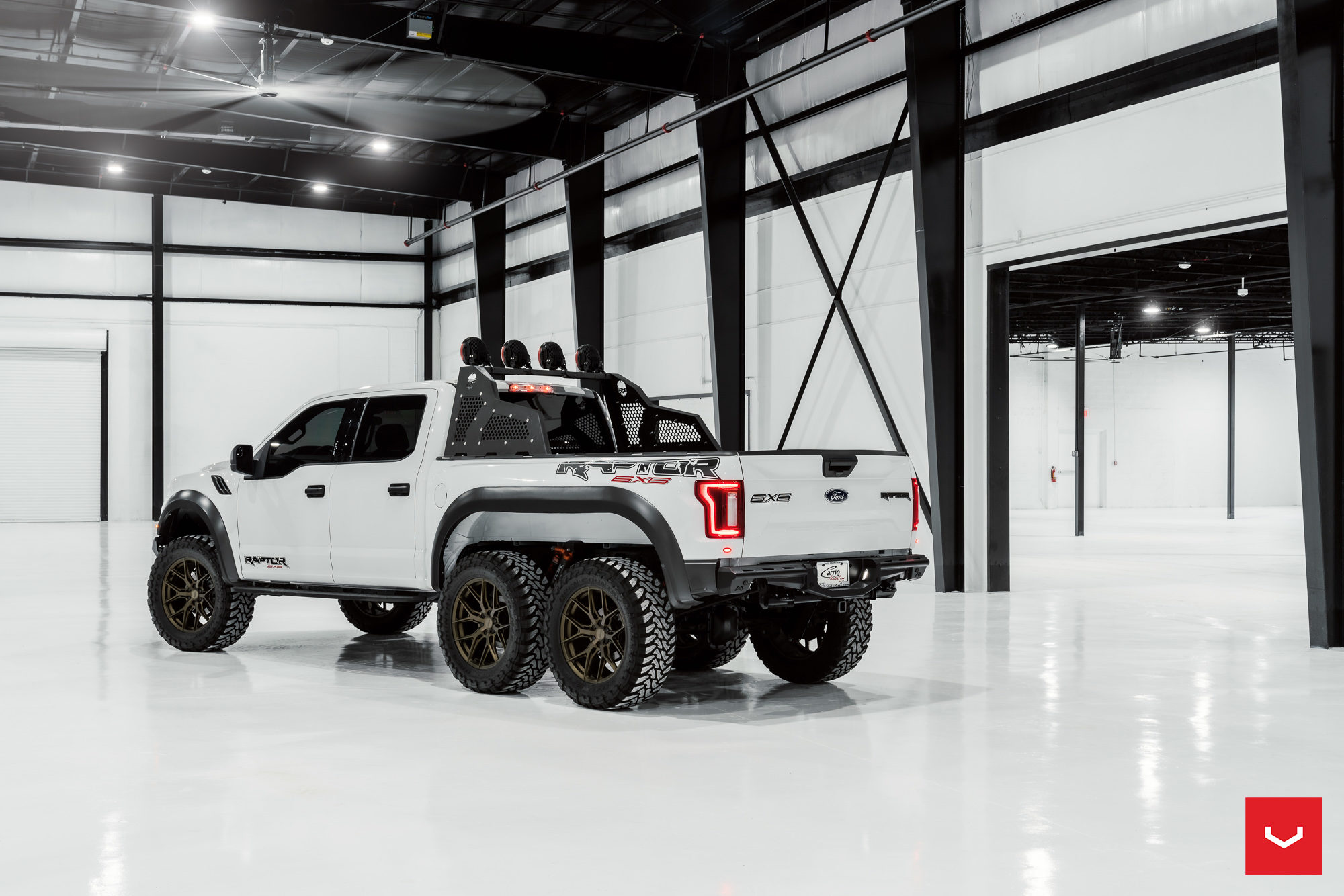 FORD RAPTOR 6X6 - HYBRID FORGED SERIES: HF6-4 - Vossen Wheels