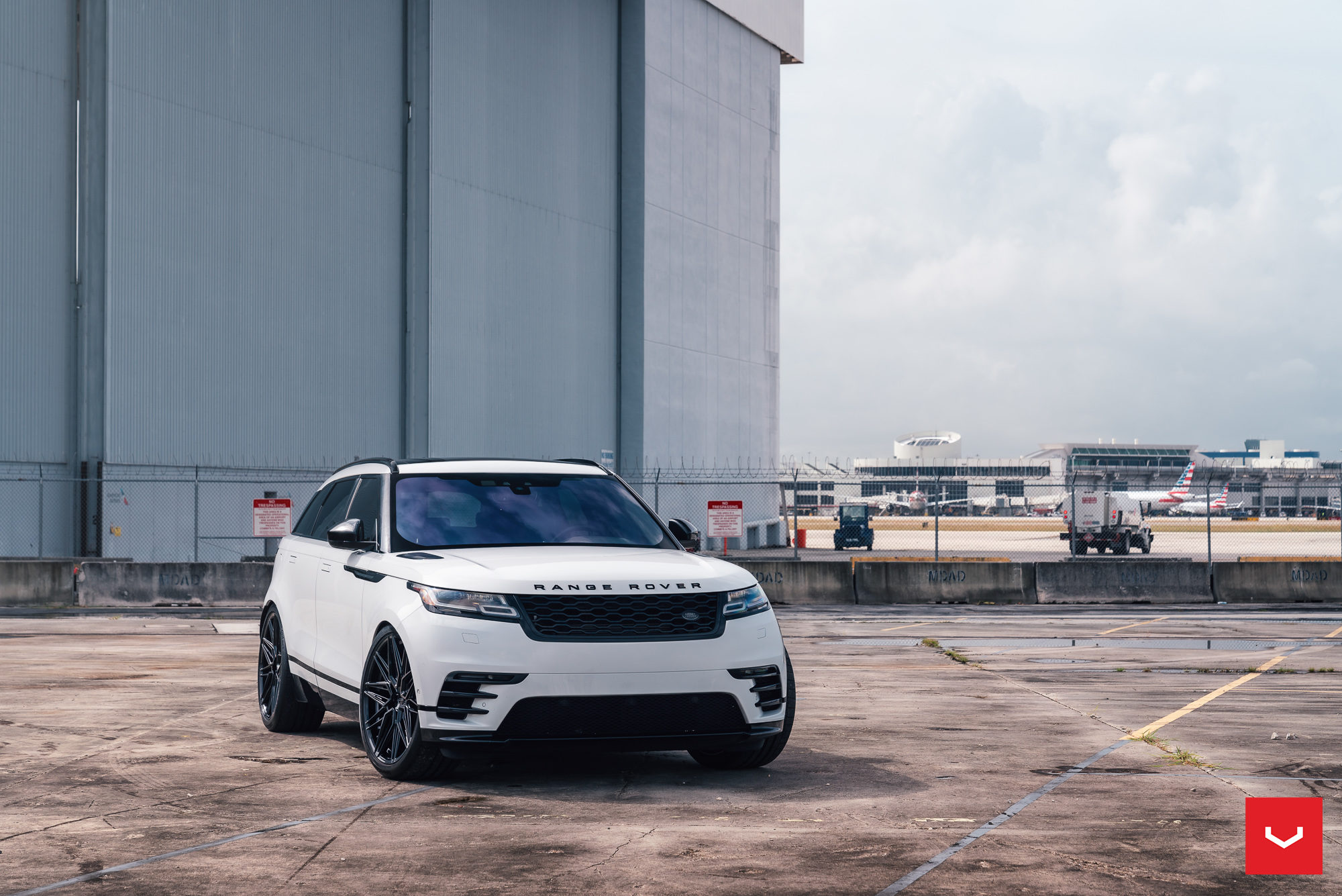 RANGE ROVER VELAR - HYBRID FORGED SERIES: HF-7 - Vossen Wheels