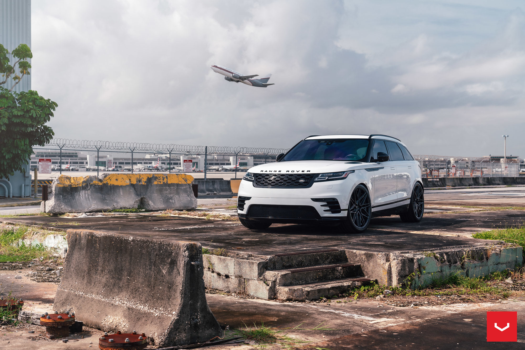 RANGE ROVER VELAR - HYBRID FORGED SERIES: HF-7 - Vossen Wheels
