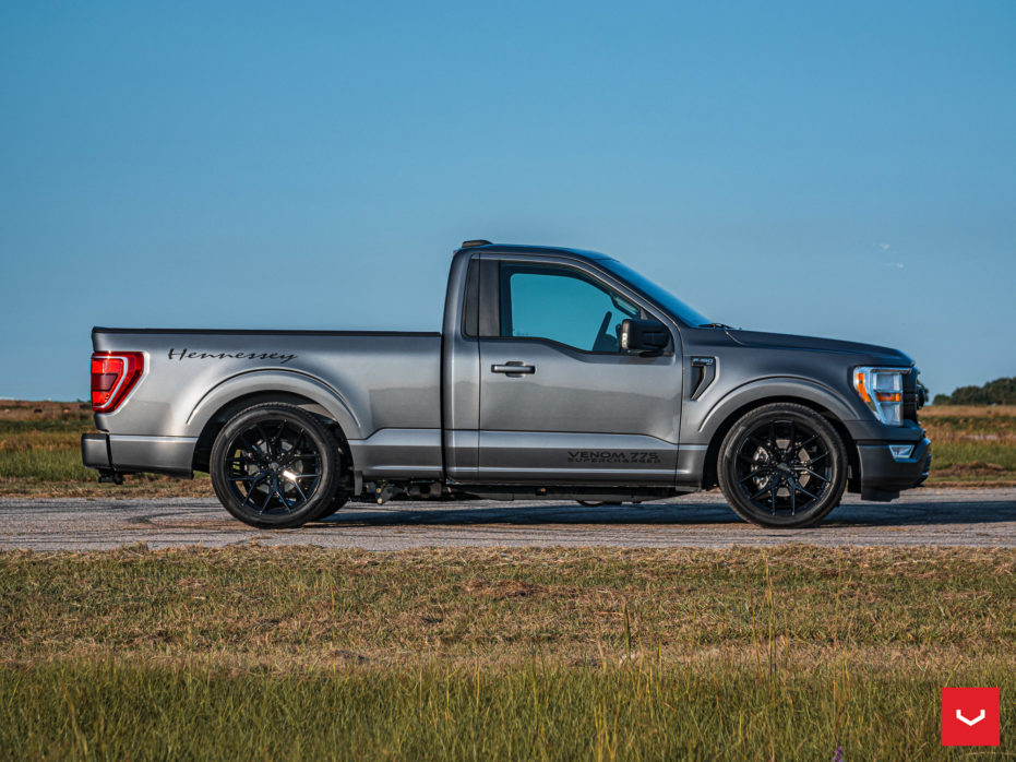 FORD F-150 VENOM 775 - HYBRID FORGED SERIES: HF6-4 - Vossen Wheels