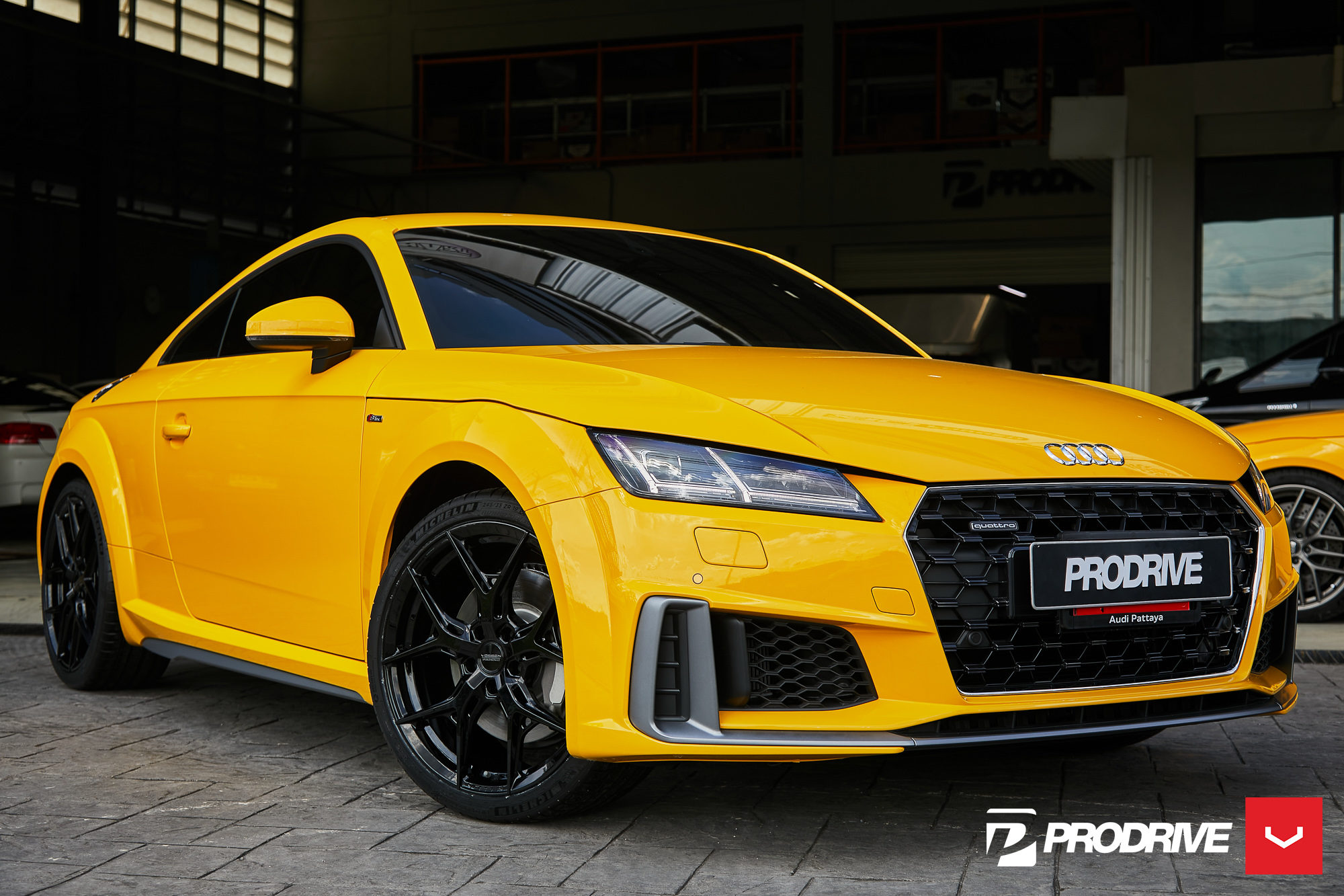 AUDI TT - HYBRID FORGED SERIES: HF-5 - Vossen Wheels