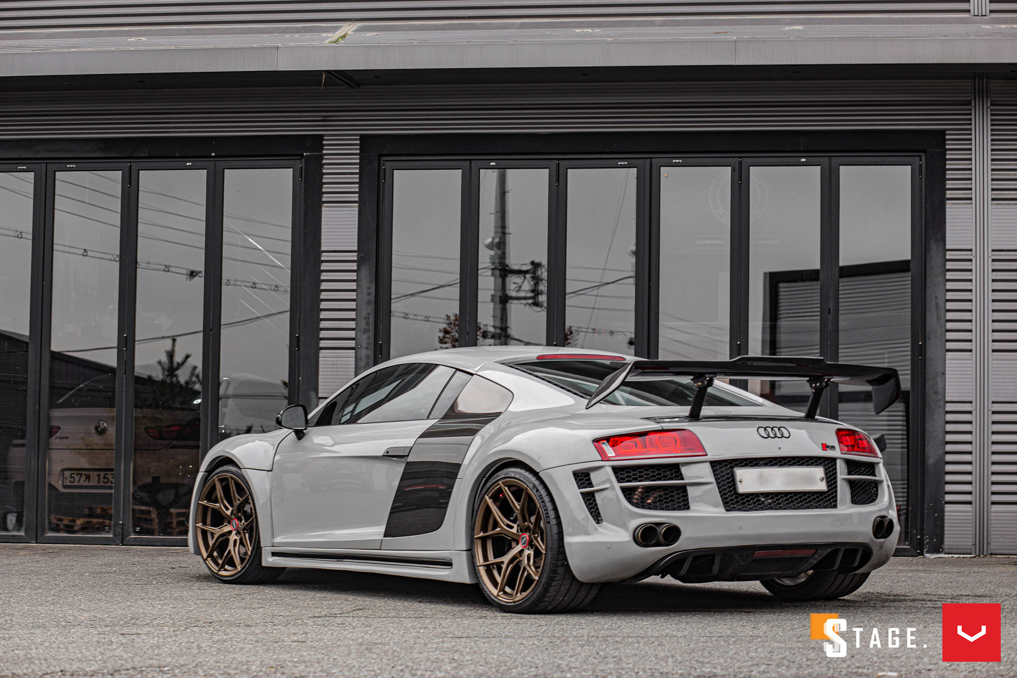 WIDEBODY AUDI R8 - HYBRID FORGED SERIES: HF-5 - Vossen Wheels