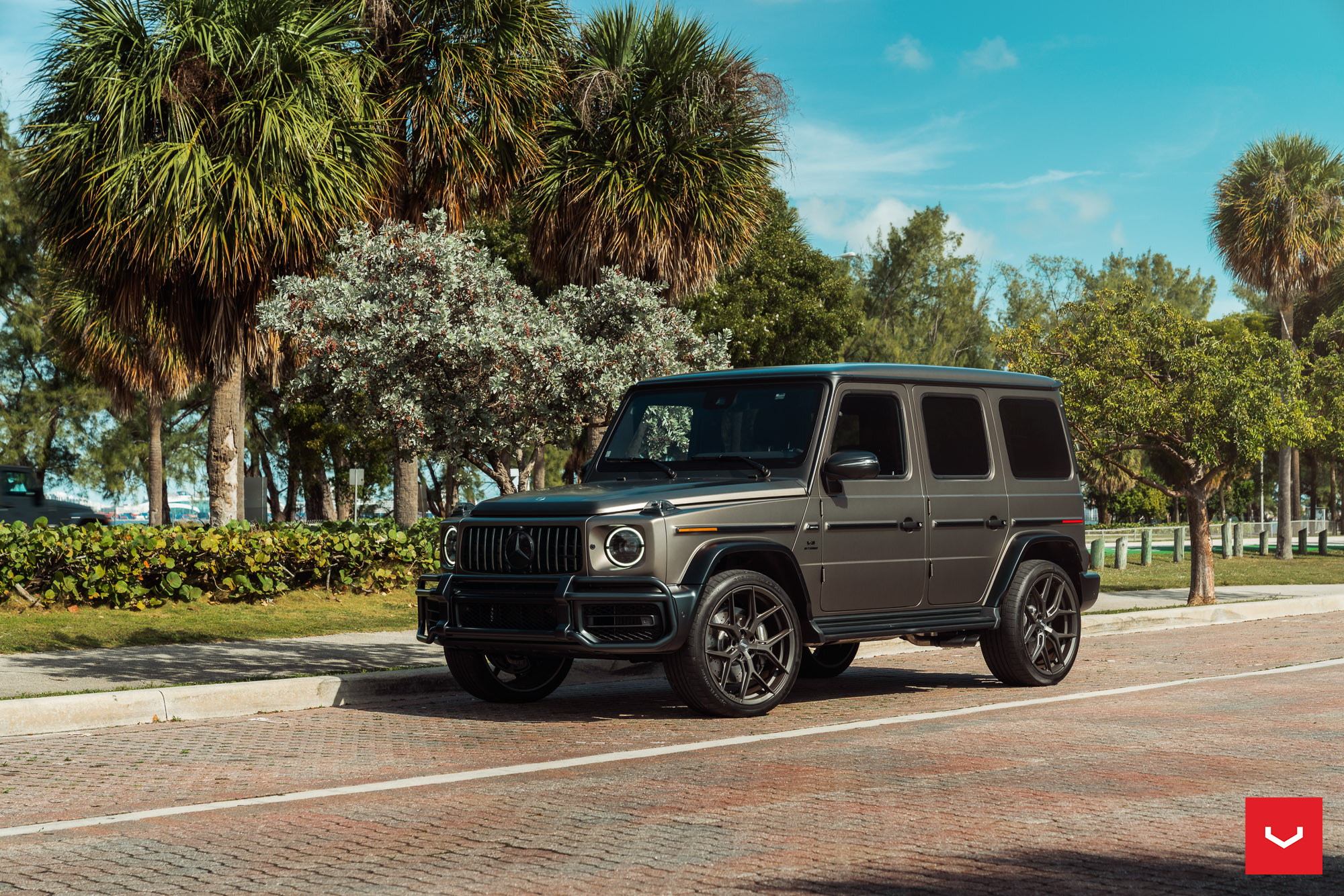MERCEDES G63 AMG - HYBRID FORGED SERIES: HF-5 - Vossen Wheels