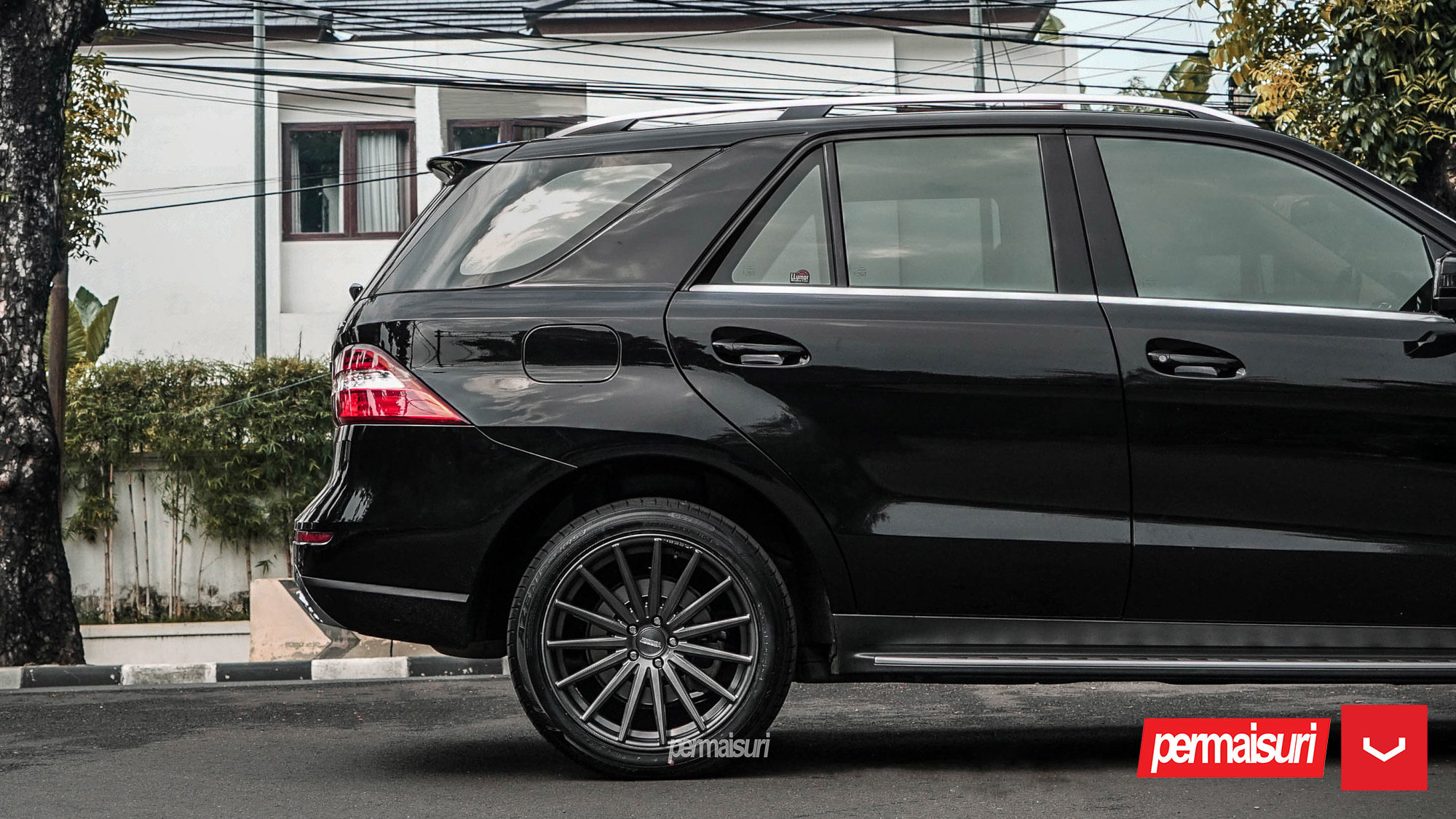MERCEDES ML250 - HYBRID FORGED SERIES: VFS-2 - Vossen Wheels