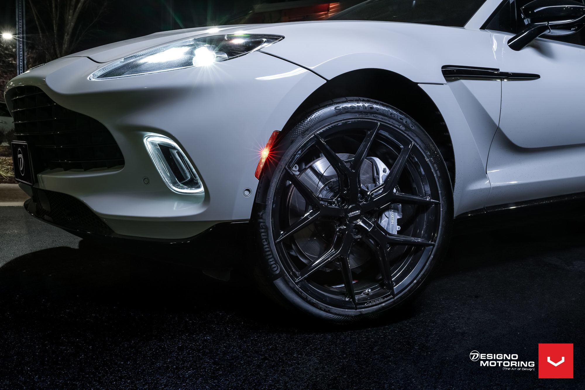 ASTON MARTIN DBX - HYBRID FORGED SERIES: HF-5 - Vossen Wheels