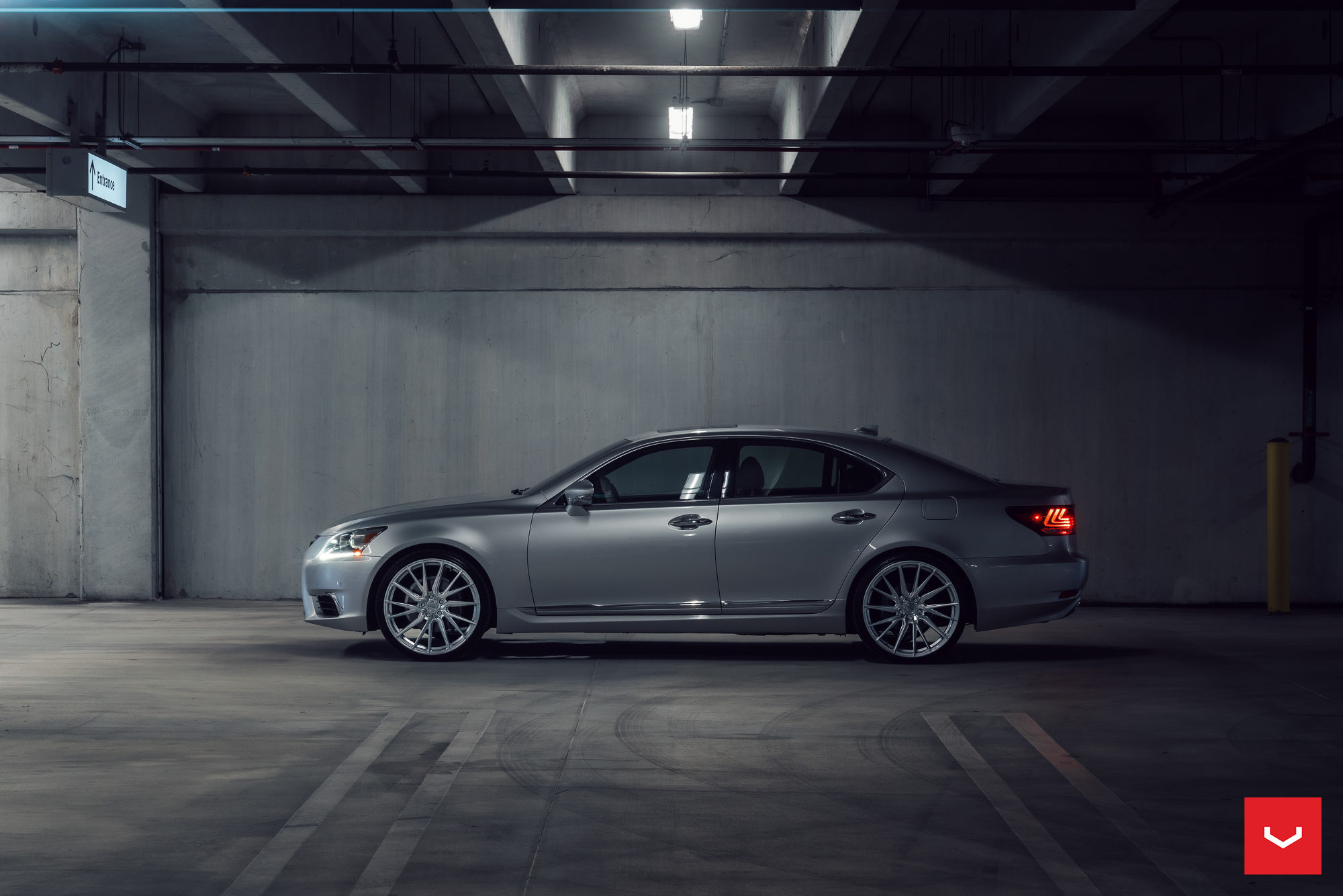 LEXUS LS 460 - HYBRID FORGED SERIES: HF-4T - Vossen Wheels