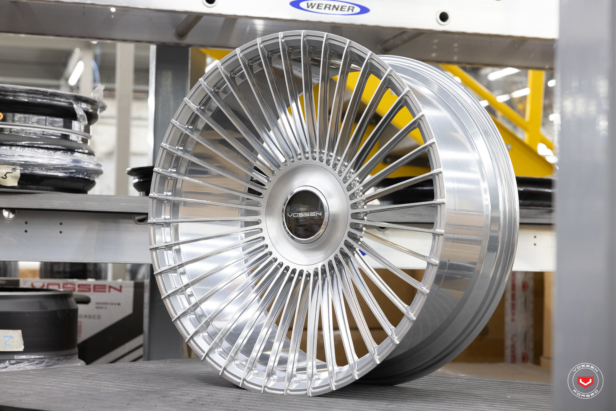 SERIES 17: S17-16 - Vossen Wheels