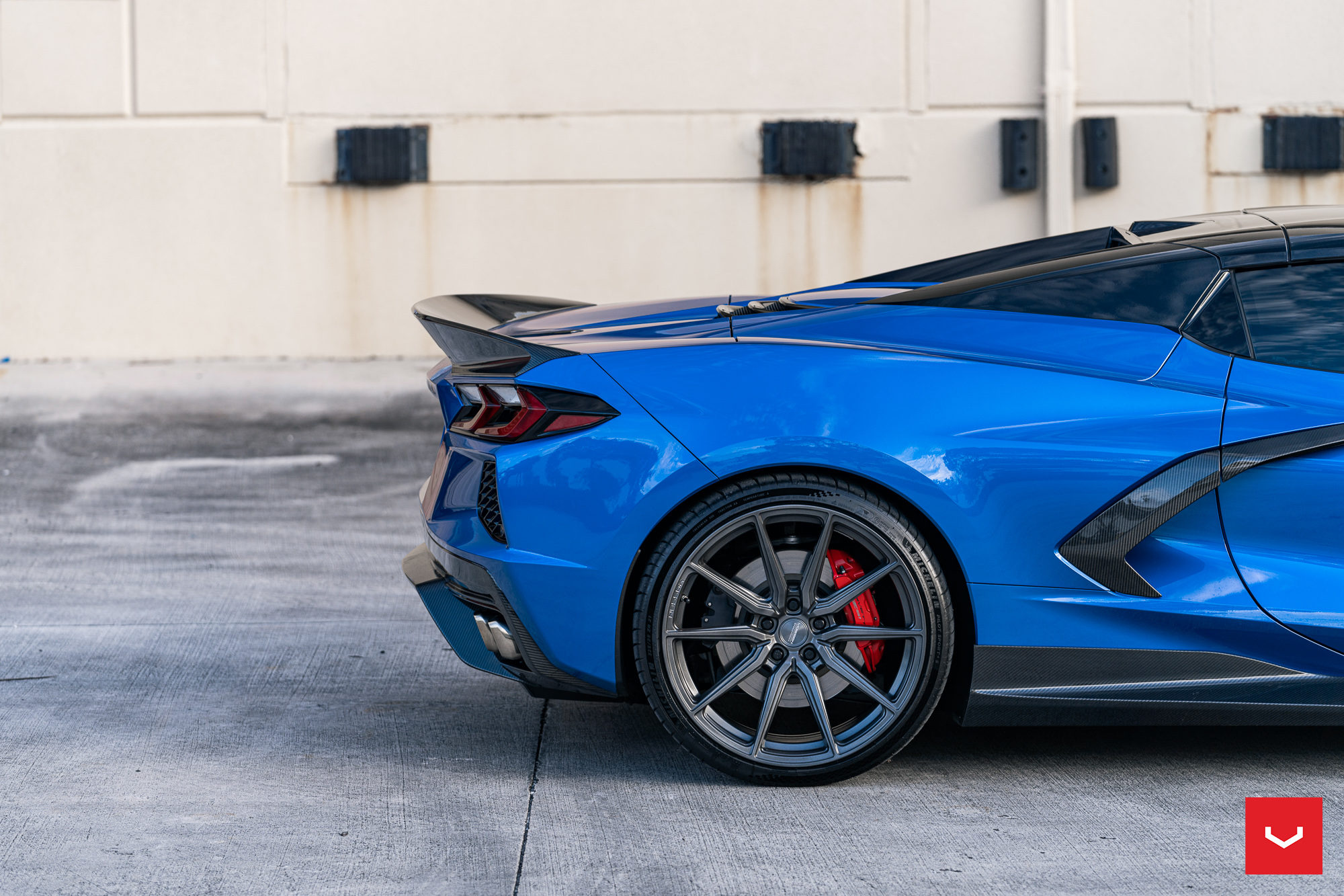 CHEVROLET C8 CORVETTE - HYBRID FORGED SERIES: HF-3 - Vossen Wheels