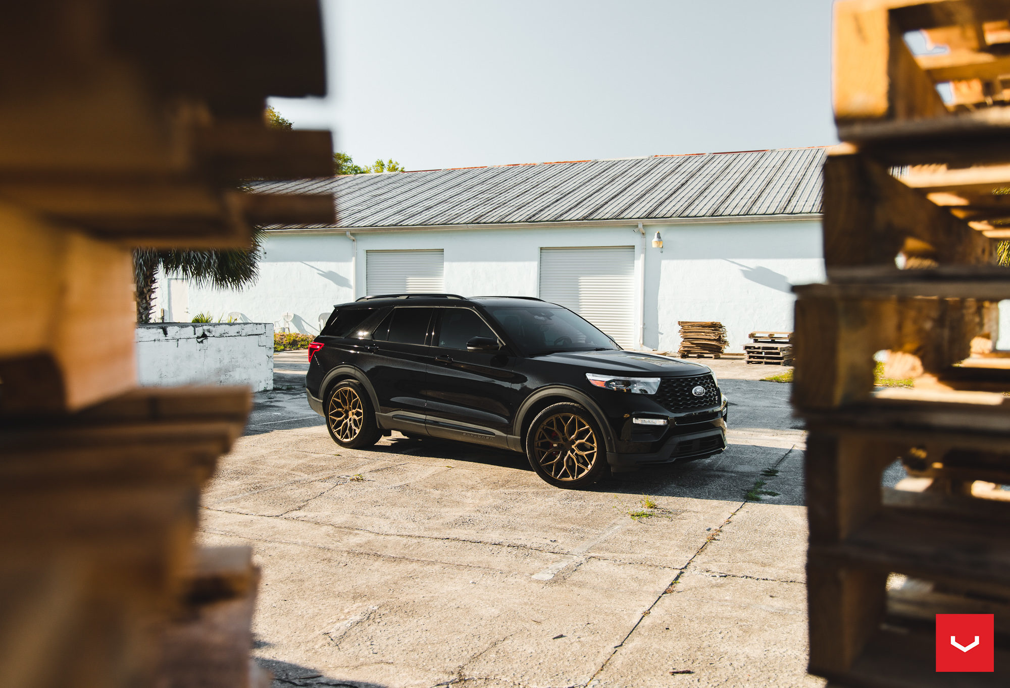 FORD EXPLORER ST - HYBRID FORGED SERIES: HF-2 - Vossen Wheels