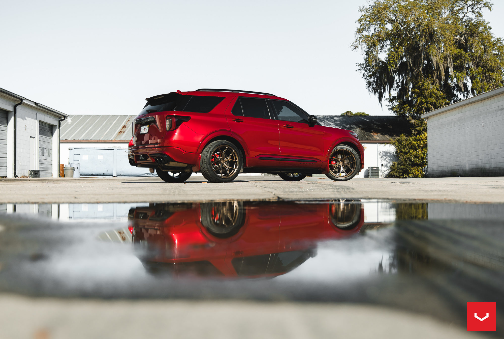 FORD EXPLORER ST - HYBRID FORGED SERIES: HF-5 - Vossen Wheels