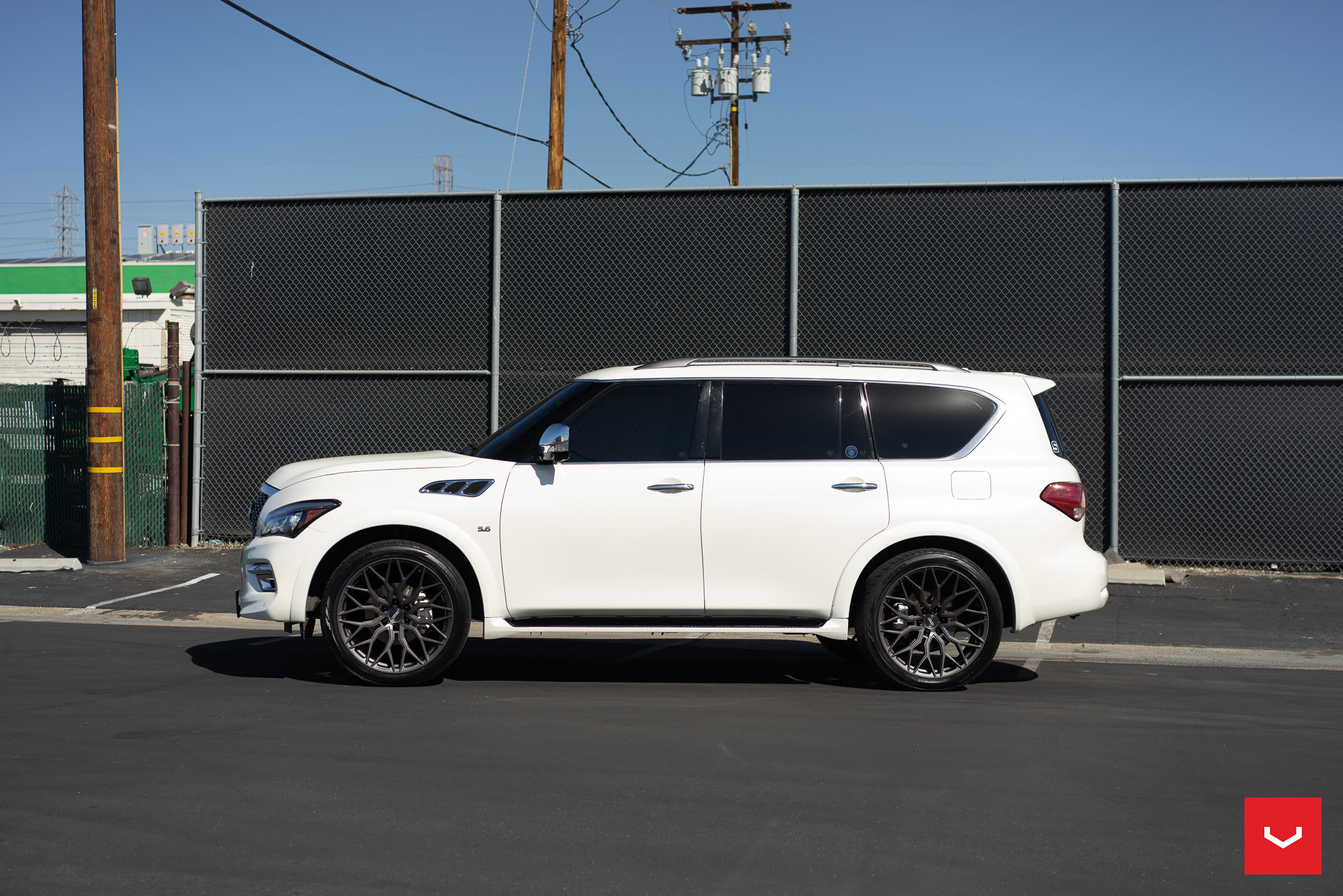 INFINITI QX80 - HYBRID FORGED SERIES: HF6-3 - Vossen Wheels