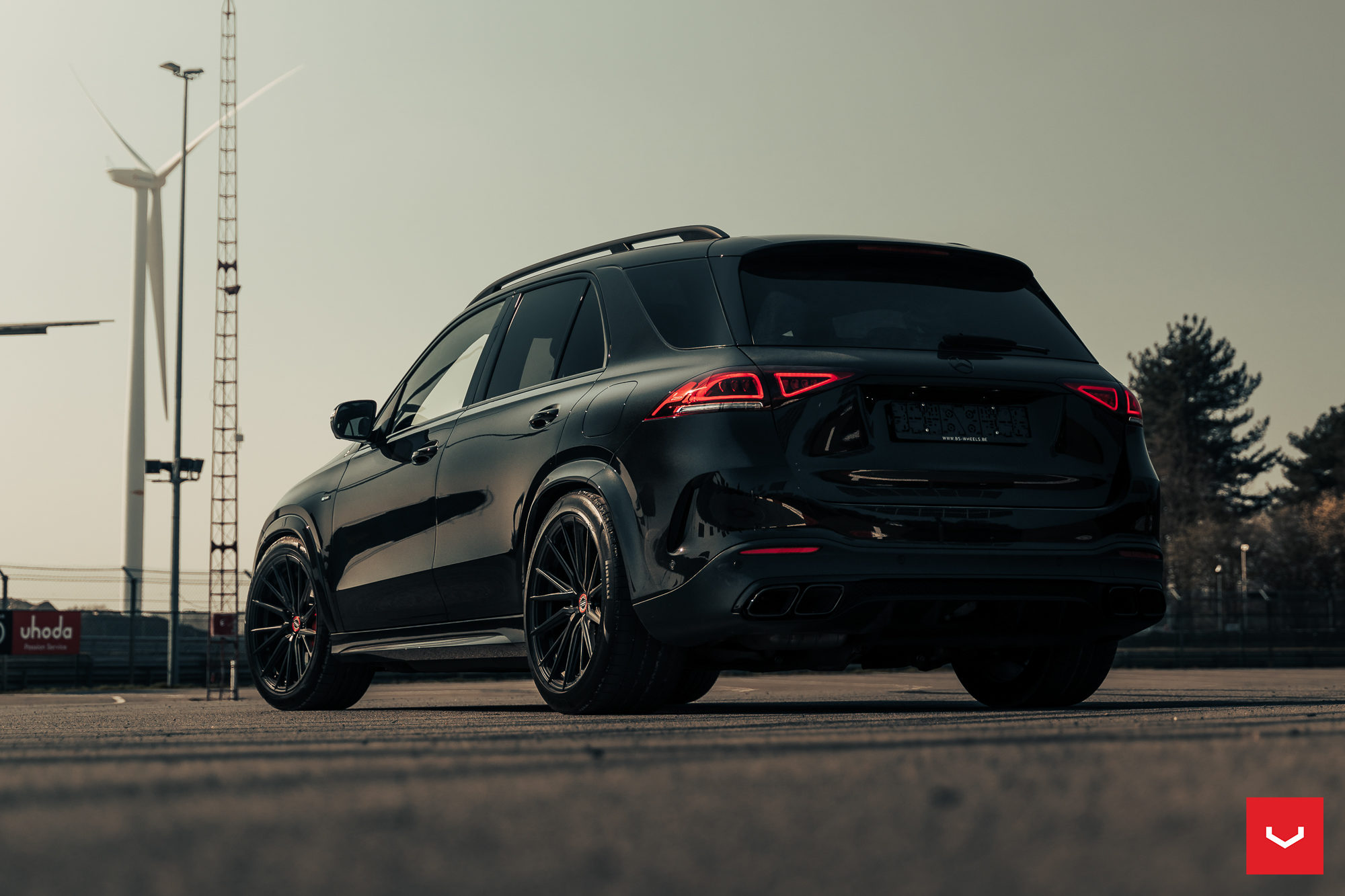 MERCEDES GLE - HYBRID FORGED SERIES: HF-4T - Vossen Wheels