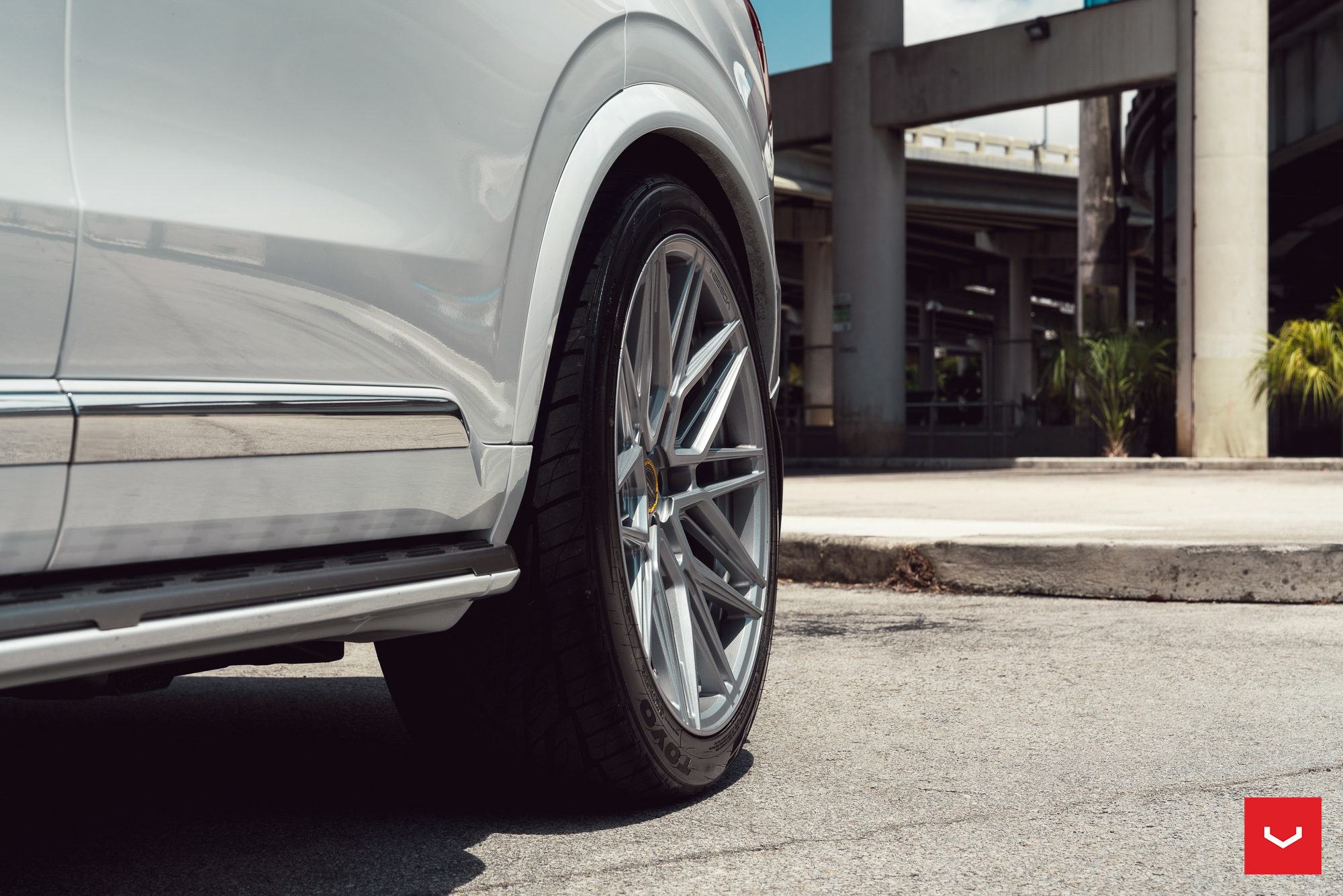 VOLVO XC90 - HYBRID FORGED SERIES: HF-7 - Vossen Wheels