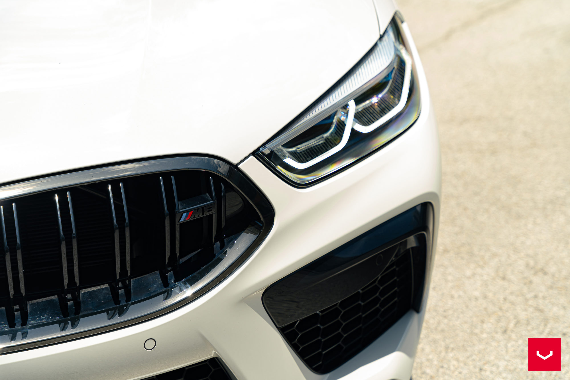 BMW M8 COMP - HYBRID FORGED SERIES: HF-7 - Vossen Wheels