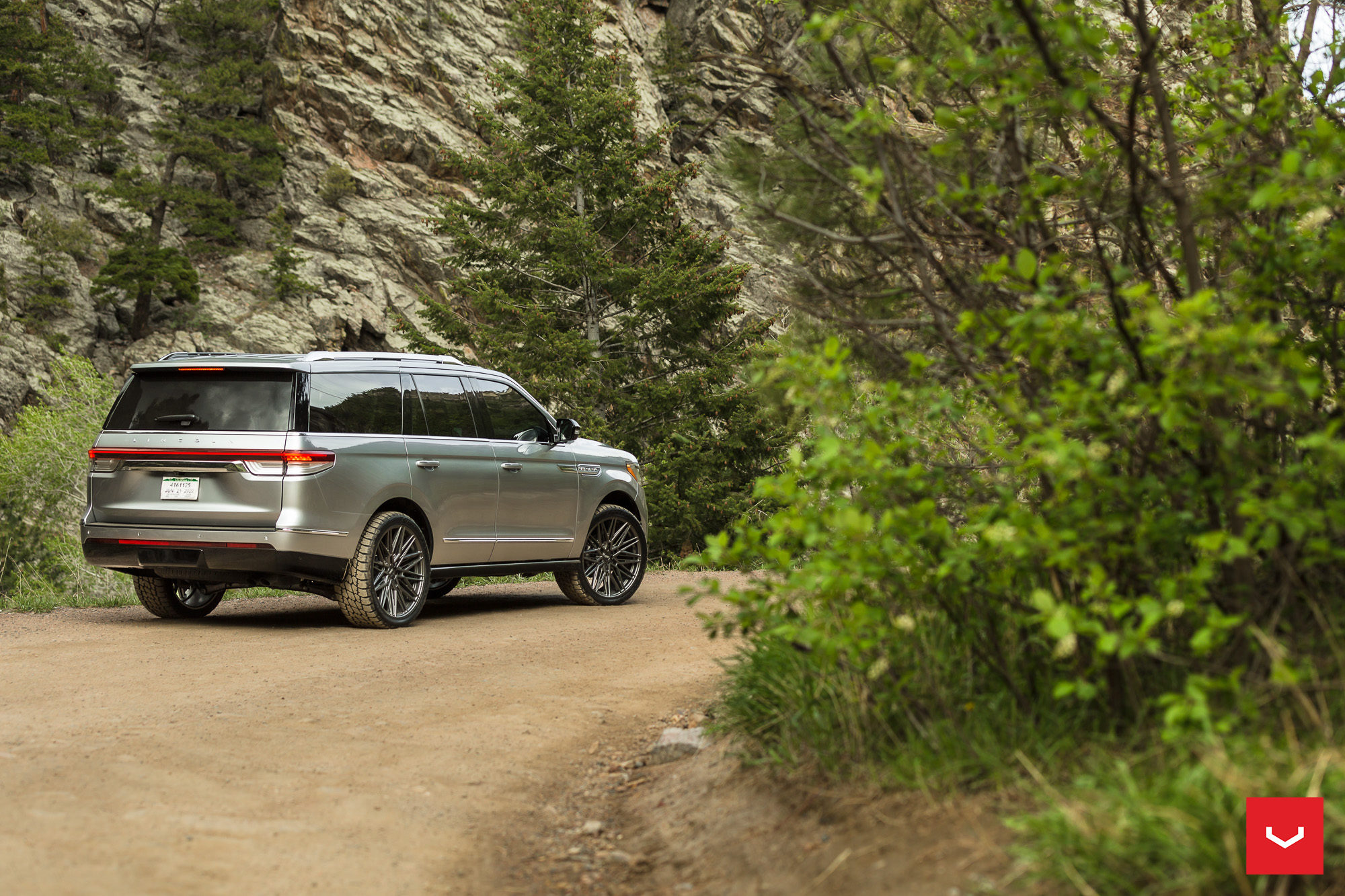 LINCOLN NAVIGATOR - HYBRID FORGED SERIES: HF6-5 - Vossen Wheels