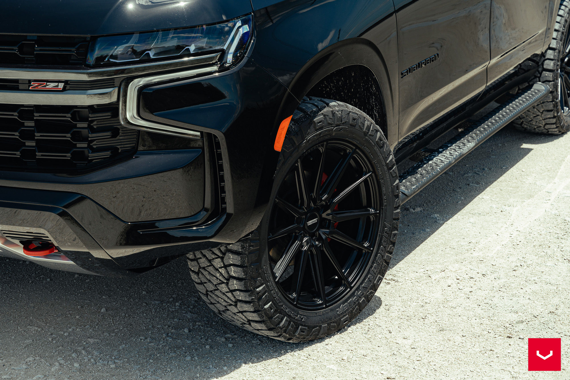 CHEVROLET SUBURBAN Z71 - HYBRID FORGED SERIES: HF6-1 - Vossen Wheels