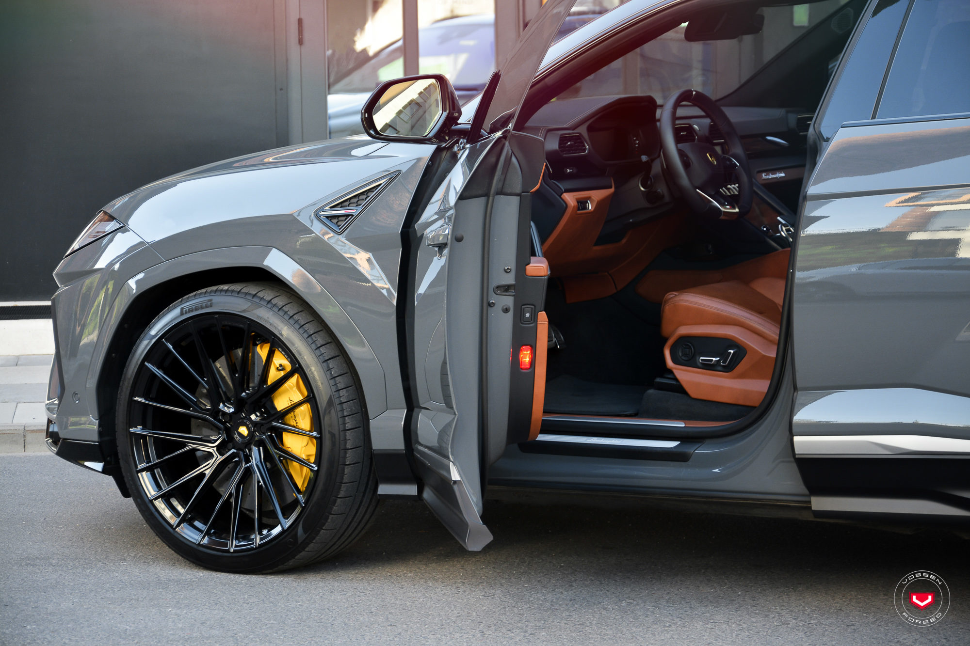 LAMBORGHINI URUS - EVO SERIES: EVO-6T - Vossen Wheels