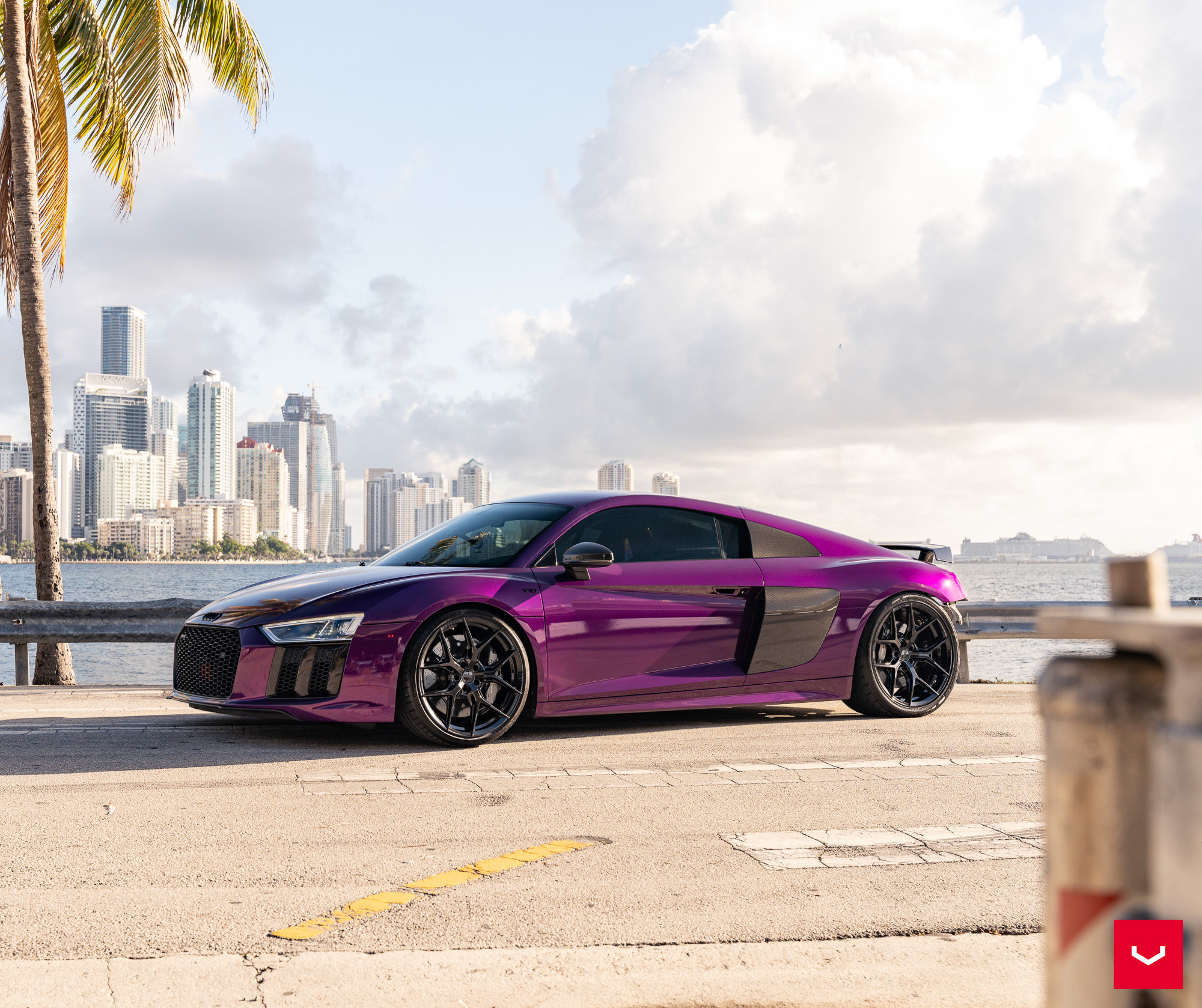 AUDI R8 TWIN TURBO - HYBRID FORGED SERIES: HF-5 - Vossen Wheels