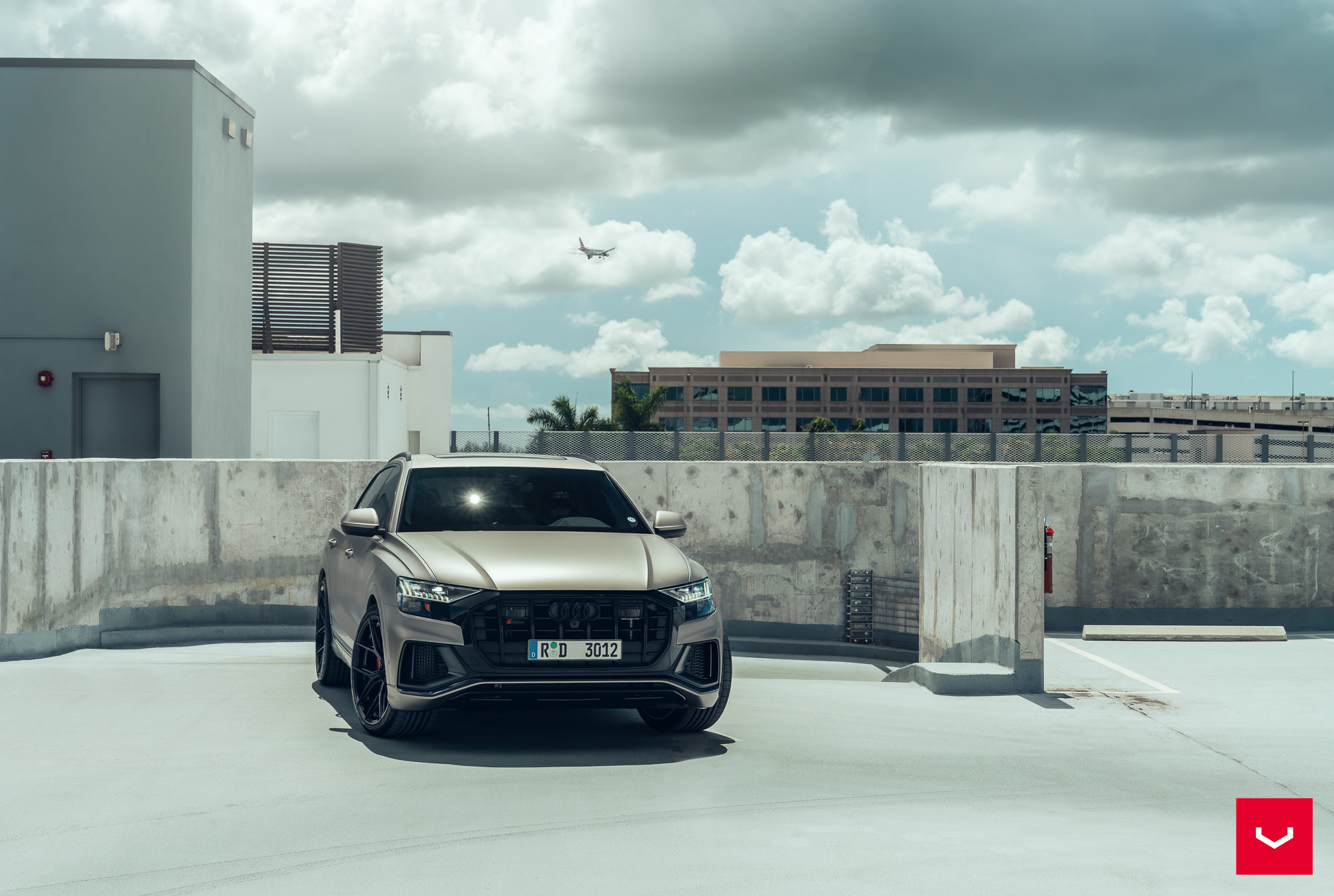 AUDI SQ8 - HYBRID FORGED SERIES: HF-5 - Vossen Wheels