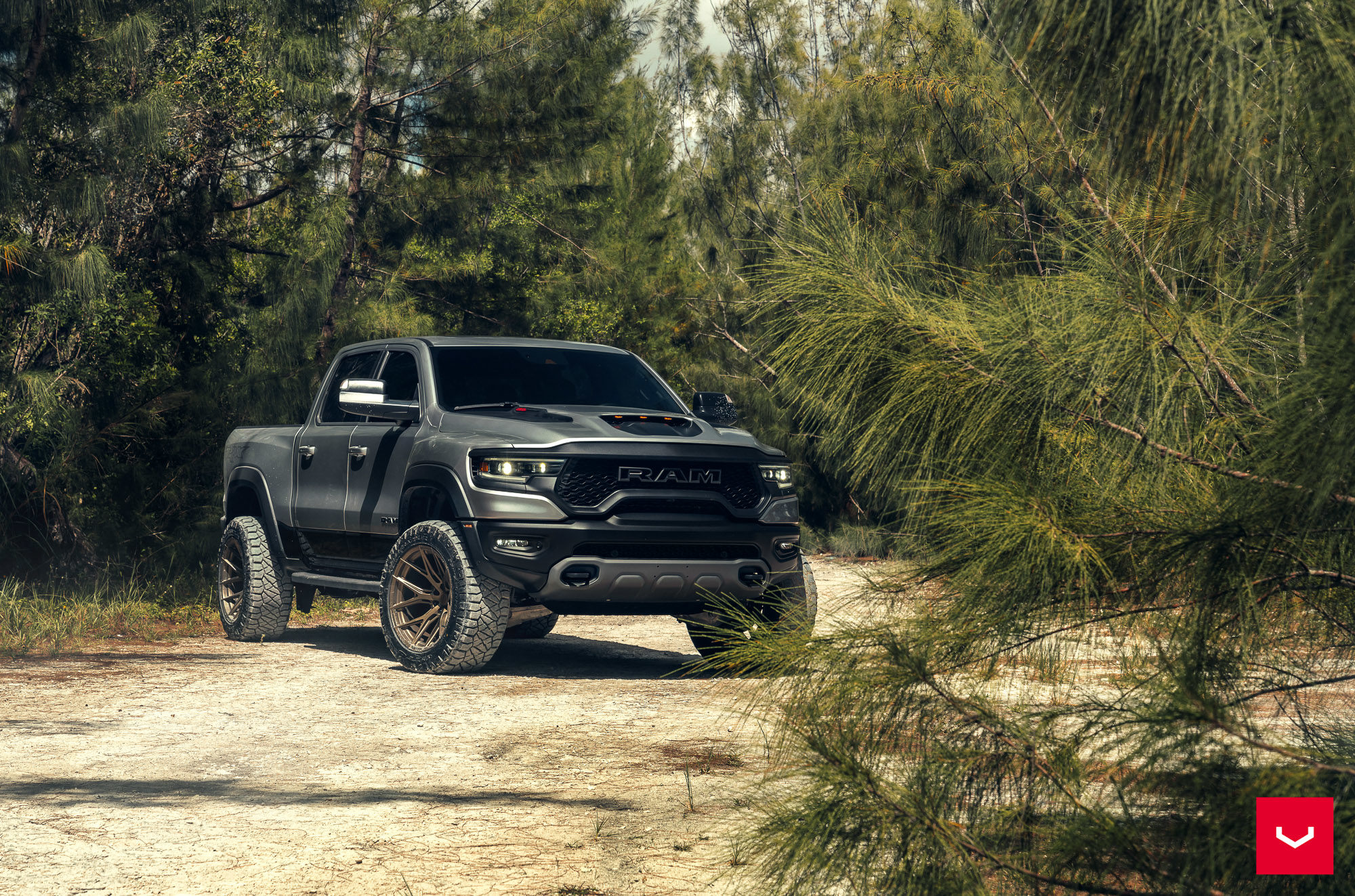 RAM TRX - HYBRID FORGED SERIES: HF6-4 (ULTRA DEEP) - Vossen Wheels