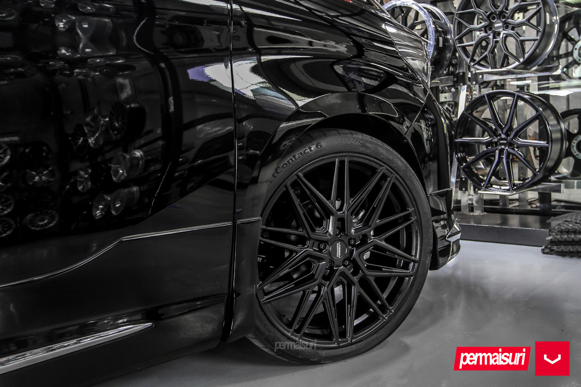 TOYOTA ALPHARD - HYBRID FORGED SERIES: HF-7 - Vossen Wheels