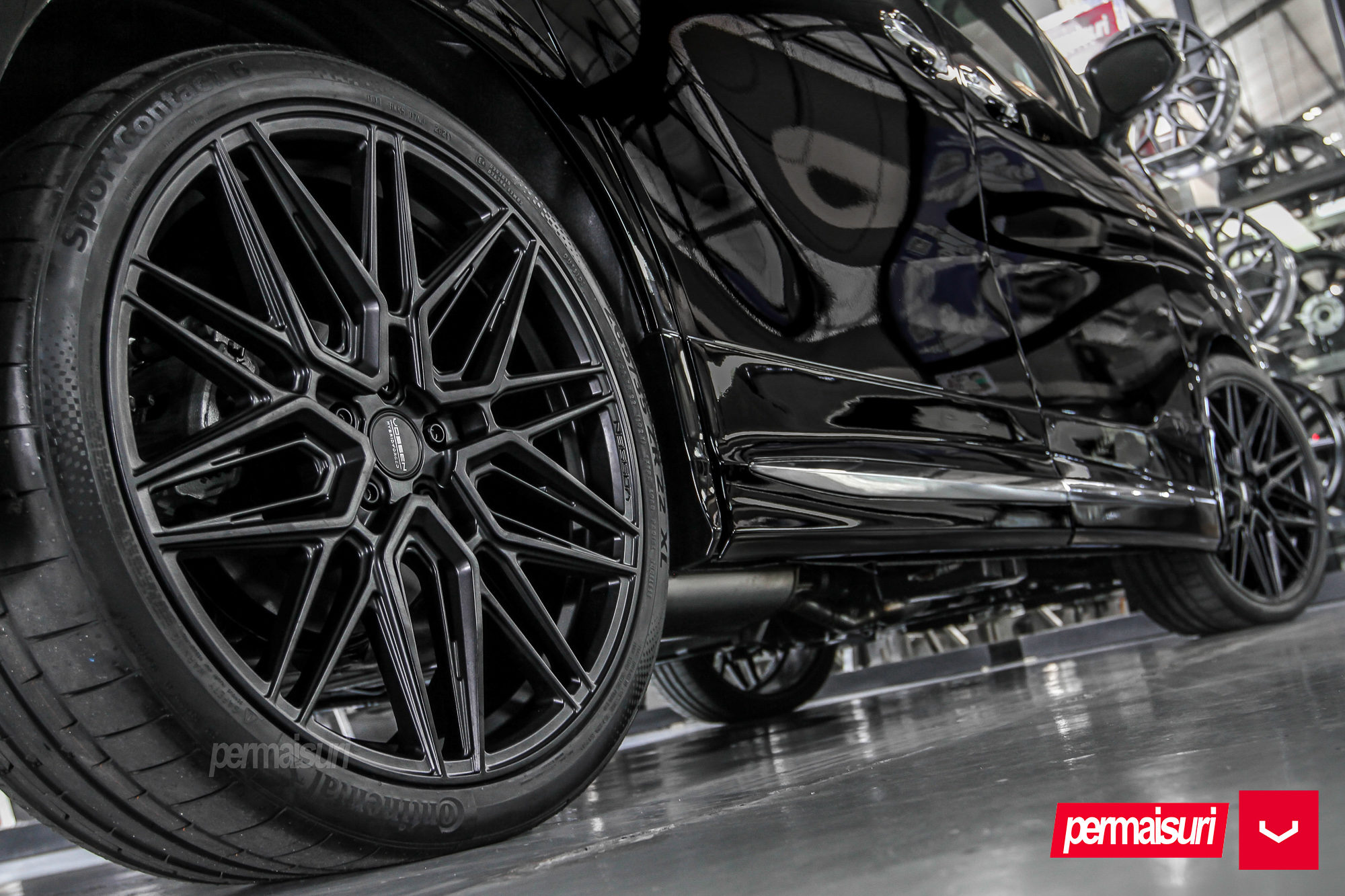 TOYOTA ALPHARD - HYBRID FORGED SERIES: HF-7 - Vossen Wheels