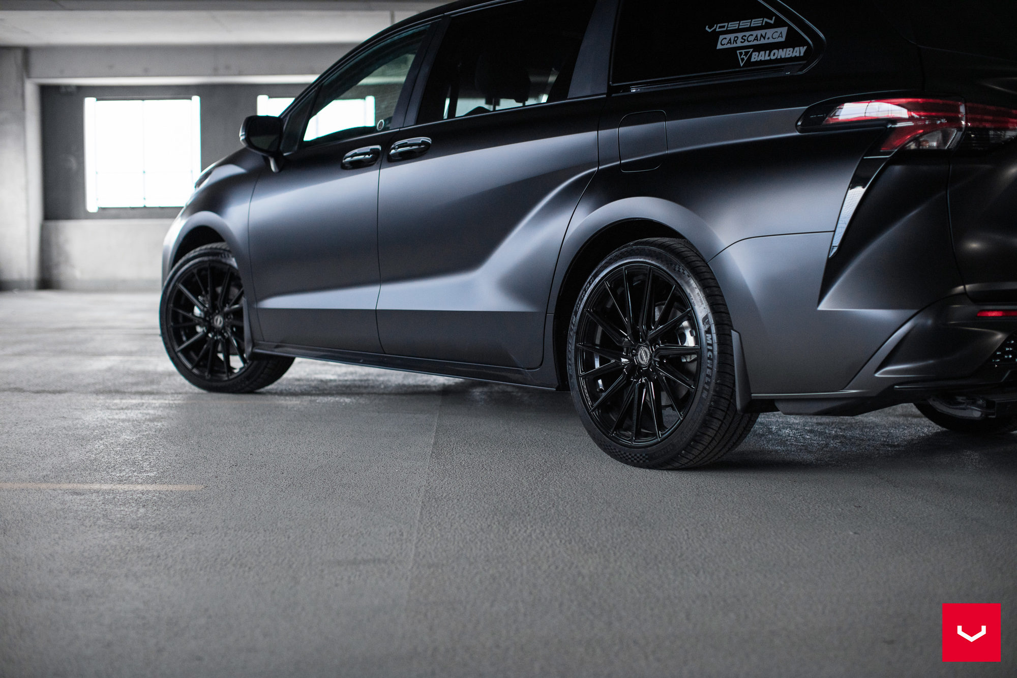 TOYOTA SIENNA XSE - HYBRID FORGED SERIES: HF-4T - Vossen Wheels