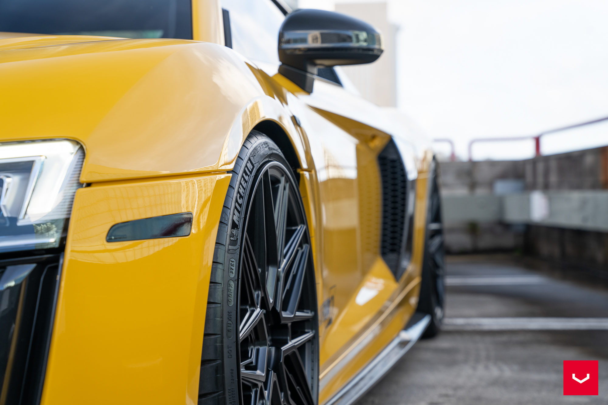 AUDI R8 - HYBRID FORGED SERIES: HF-7 - Vossen Wheels