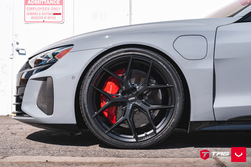AUDI RS E-TRON GT - HYBRID FORGED SERIES: HF-5 - Vossen Wheels