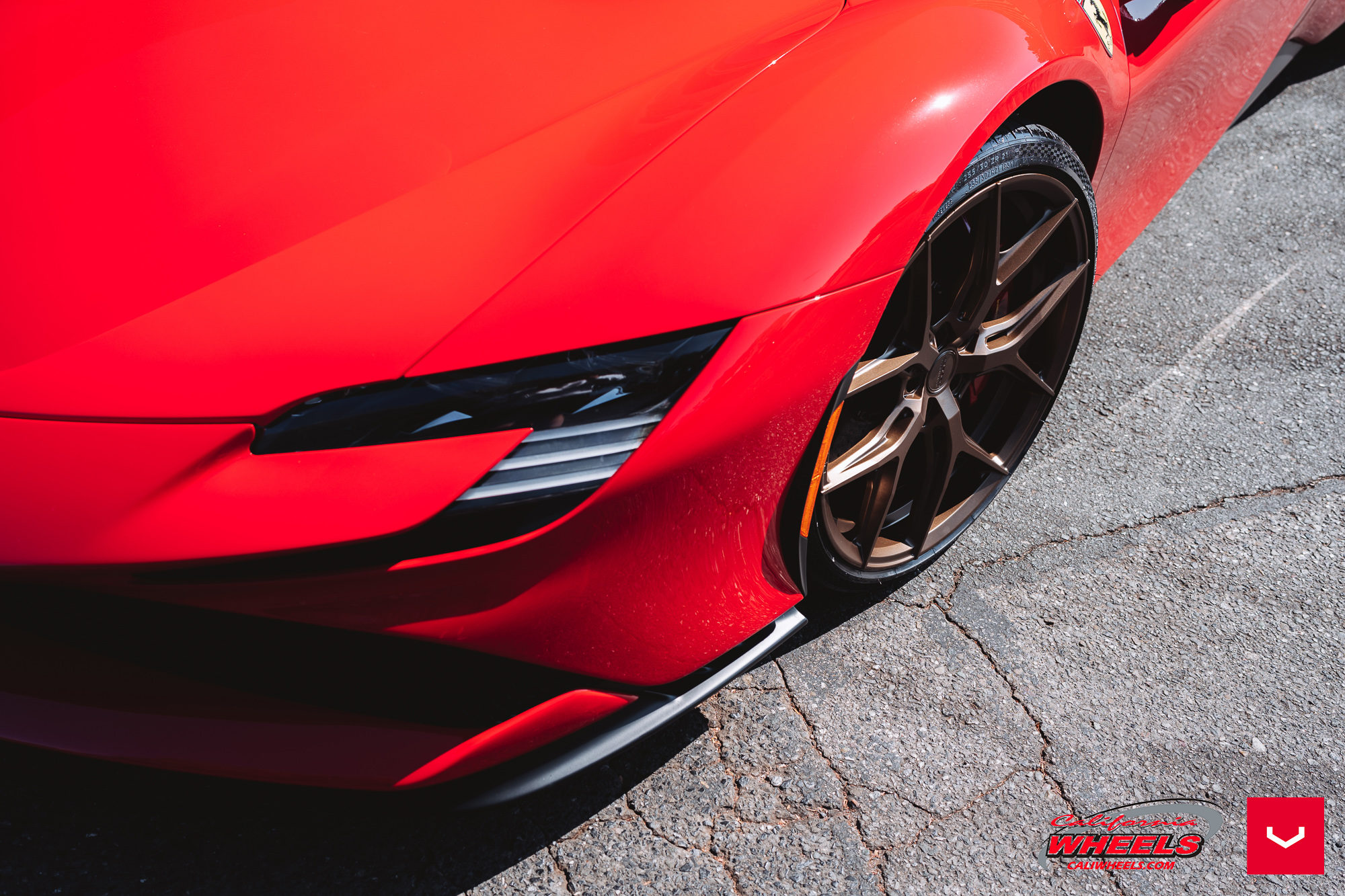 FERRARI SF90 - HYBRID FORGED SERIES: HF-5 - Vossen Wheels