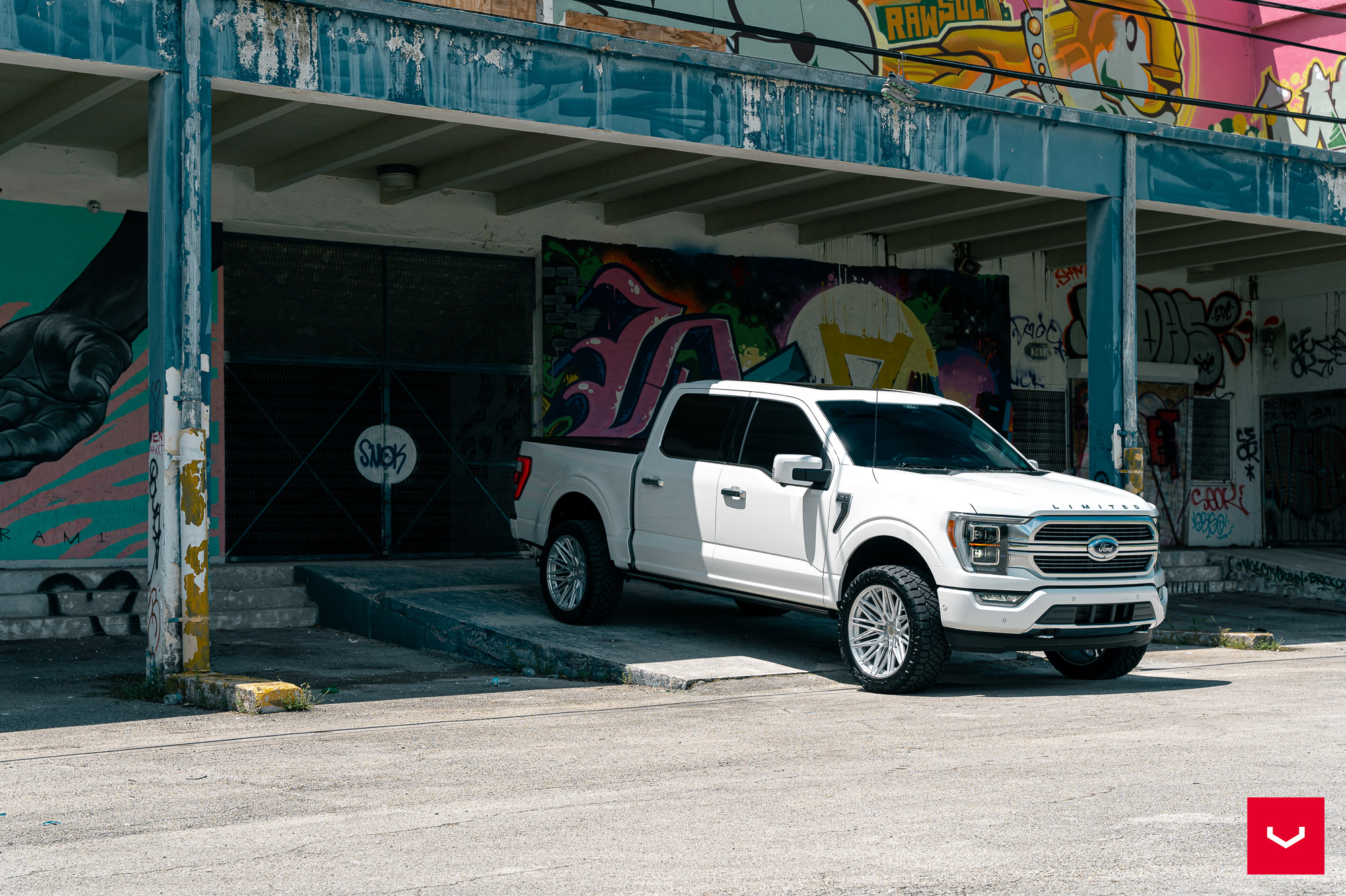 FORD F-150 LARIAT - HYBRID FORGED SERIES: HF6-5 - Vossen Wheels