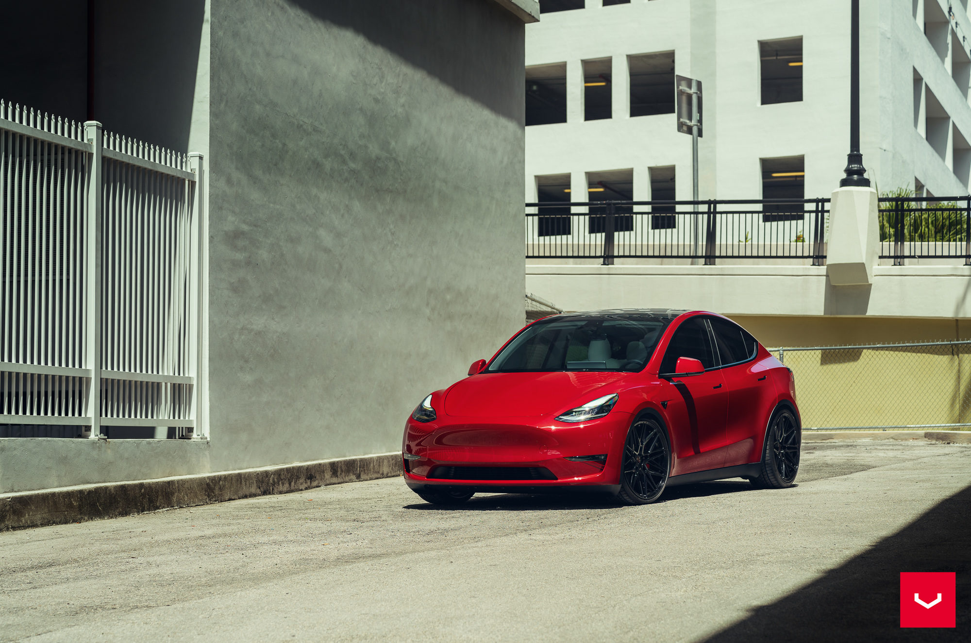 TESLA MODEL Y - HYBRID FORGED SERIES: HF-7 - Vossen Wheels
