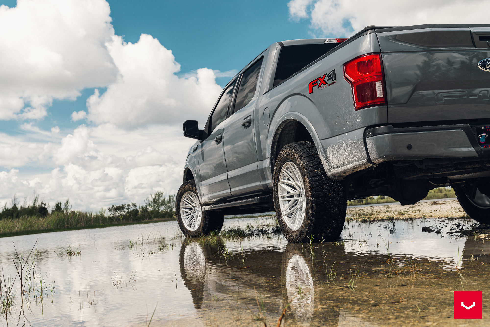 FORD F-150 FX4 - HYBRID FORGED SERIES: HF6-5 - Vossen Wheels
