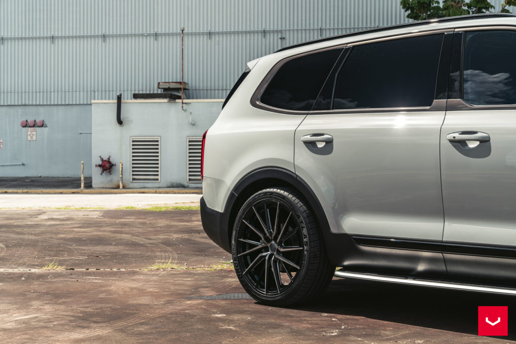 KIA TELLURIDE - HYBRID FORGED SERIES: HF-4T - Vossen Wheels