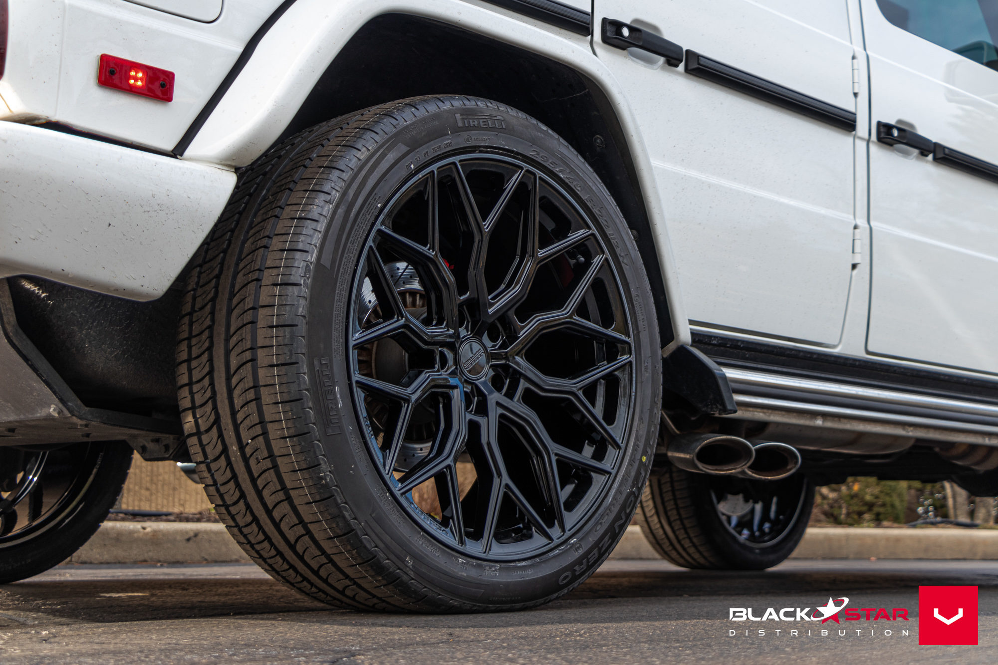 MERCEDES G63 AMG - HYBRID FORGED SERIES: HF-2 - Vossen Wheels