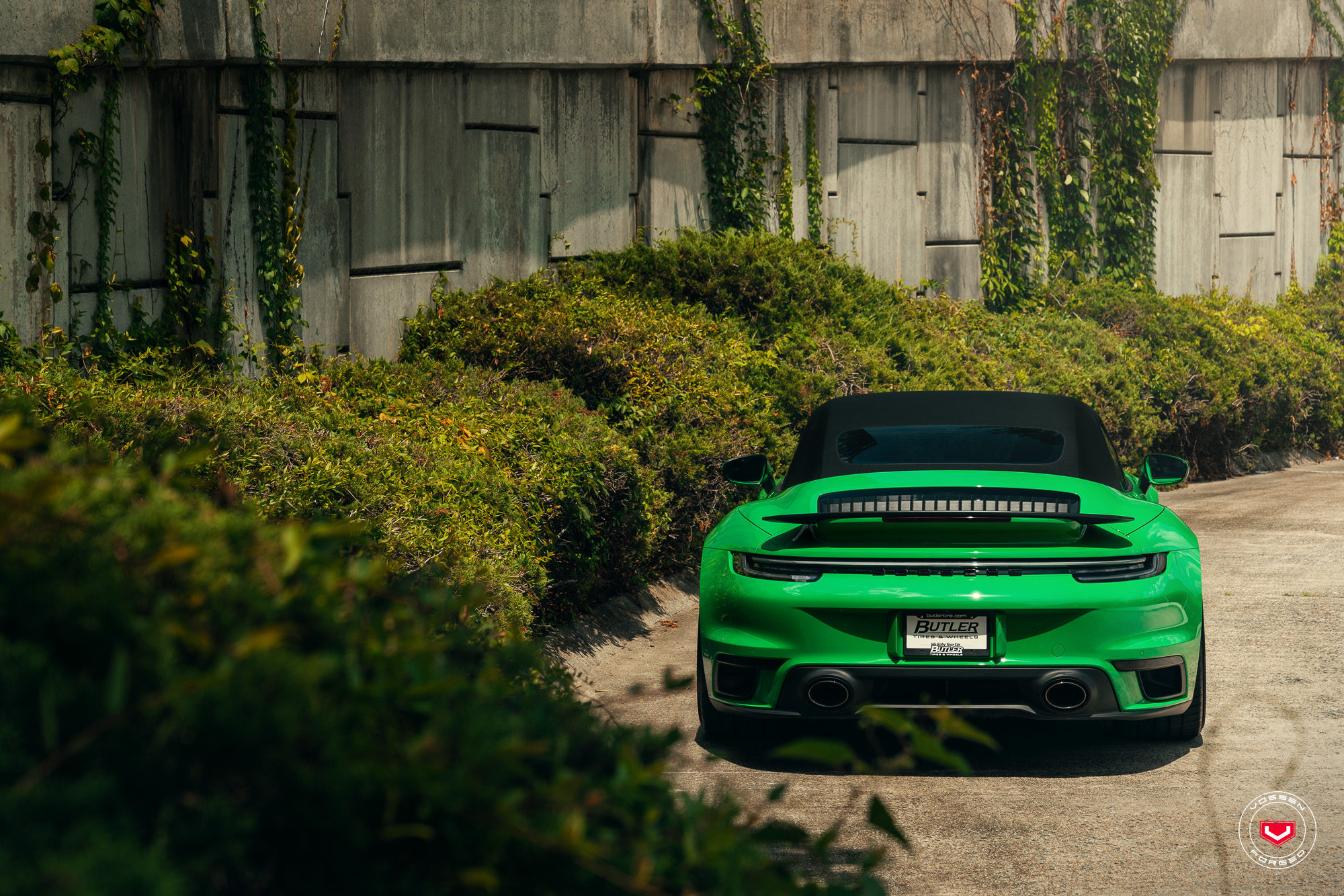PORSCHE 992 TURBO S - M-R SERIES: ML-R2 - Vossen Wheels