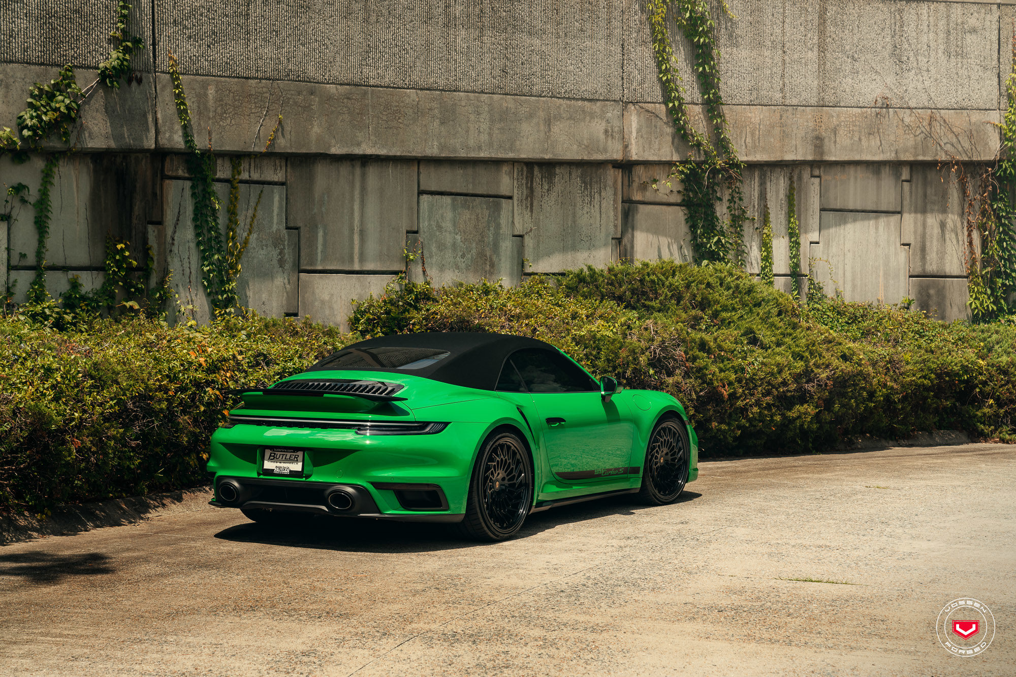 PORSCHE 992 TURBO S - M-R SERIES: ML-R2 - Vossen Wheels