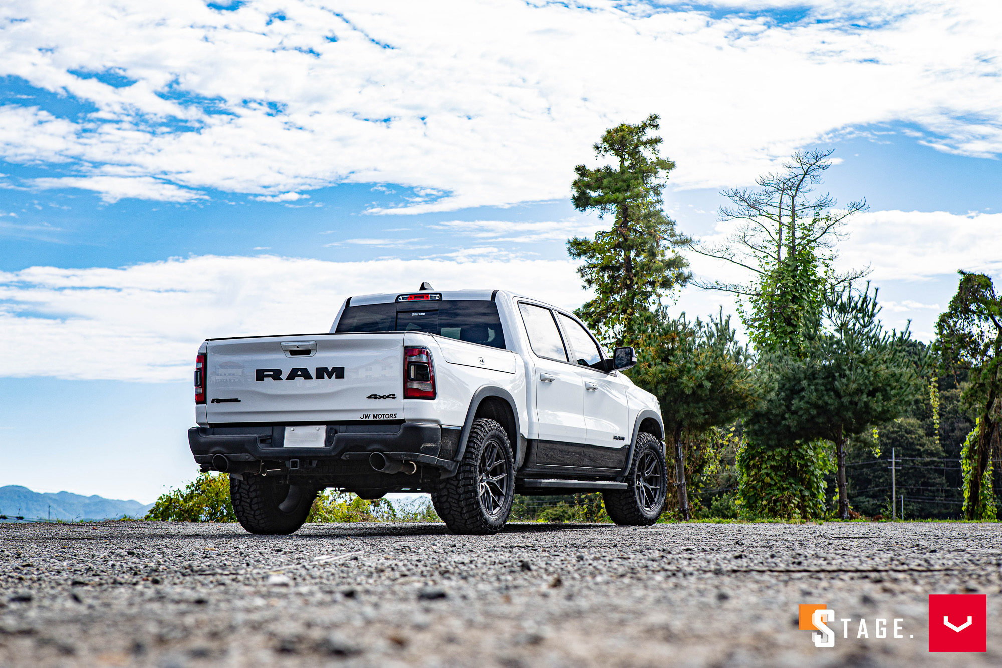 RAM REBEL - HYRBID FORGED SERIES: HF6-4 - Vossen Wheels