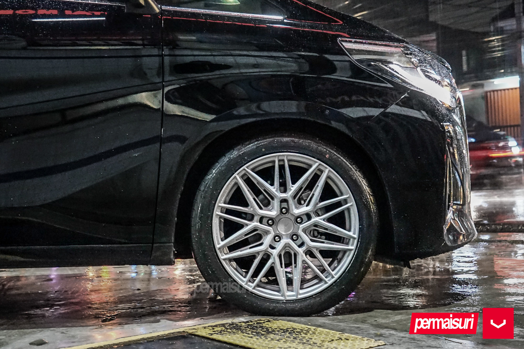 TOYOTA ALPHARD - HYBRID FORGED SERIES: HF-7 - Vossen Wheels