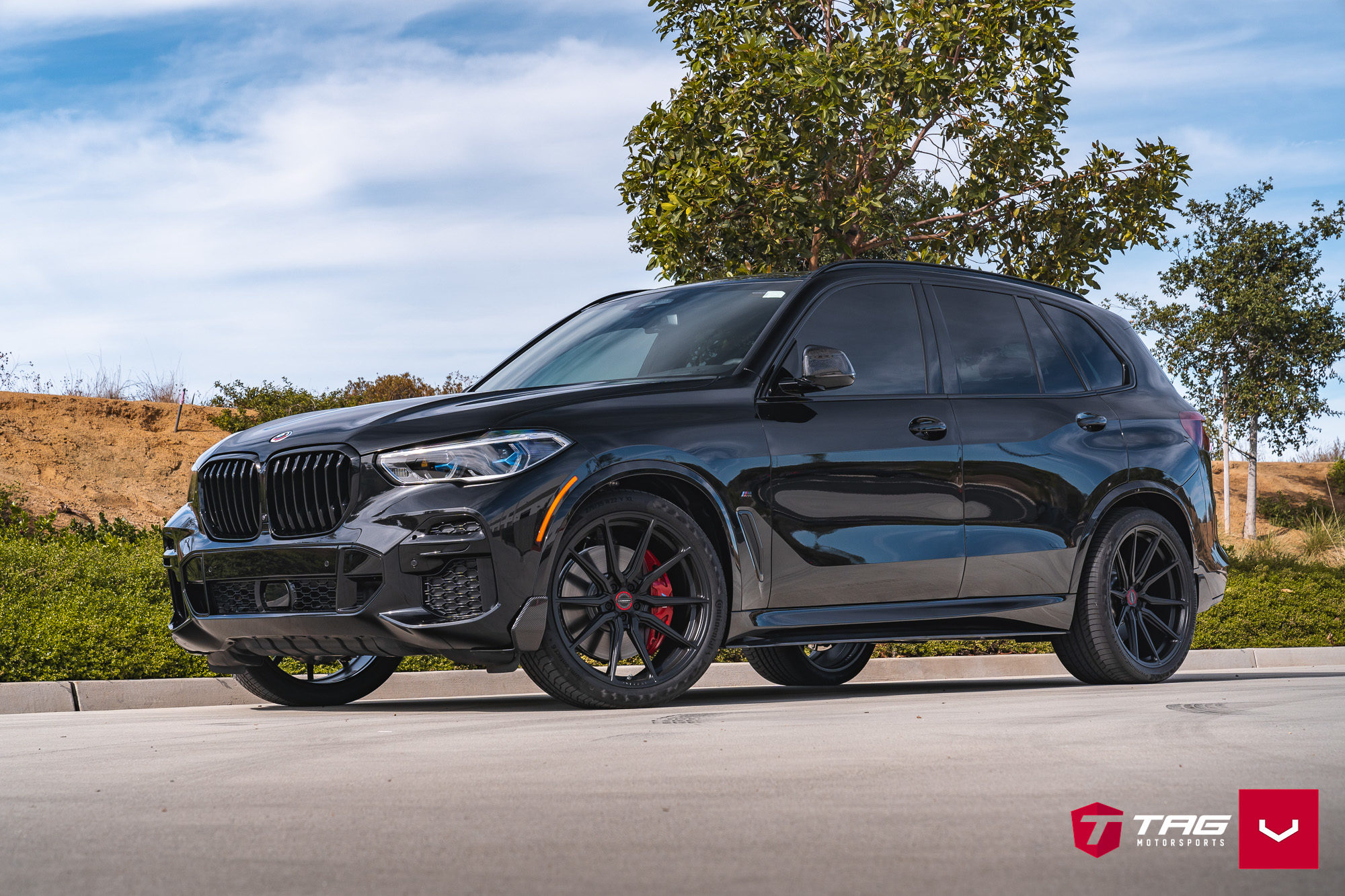 BMW X5 M50i - HYBRID FORGED SERIES: HF-3 - Vossen Wheels