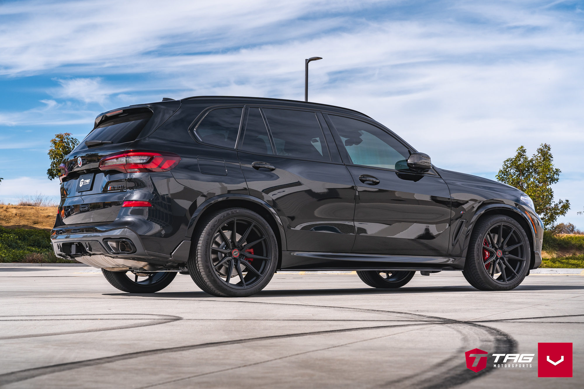BMW X5 M50i - HYBRID FORGED SERIES: HF-3 - Vossen Wheels