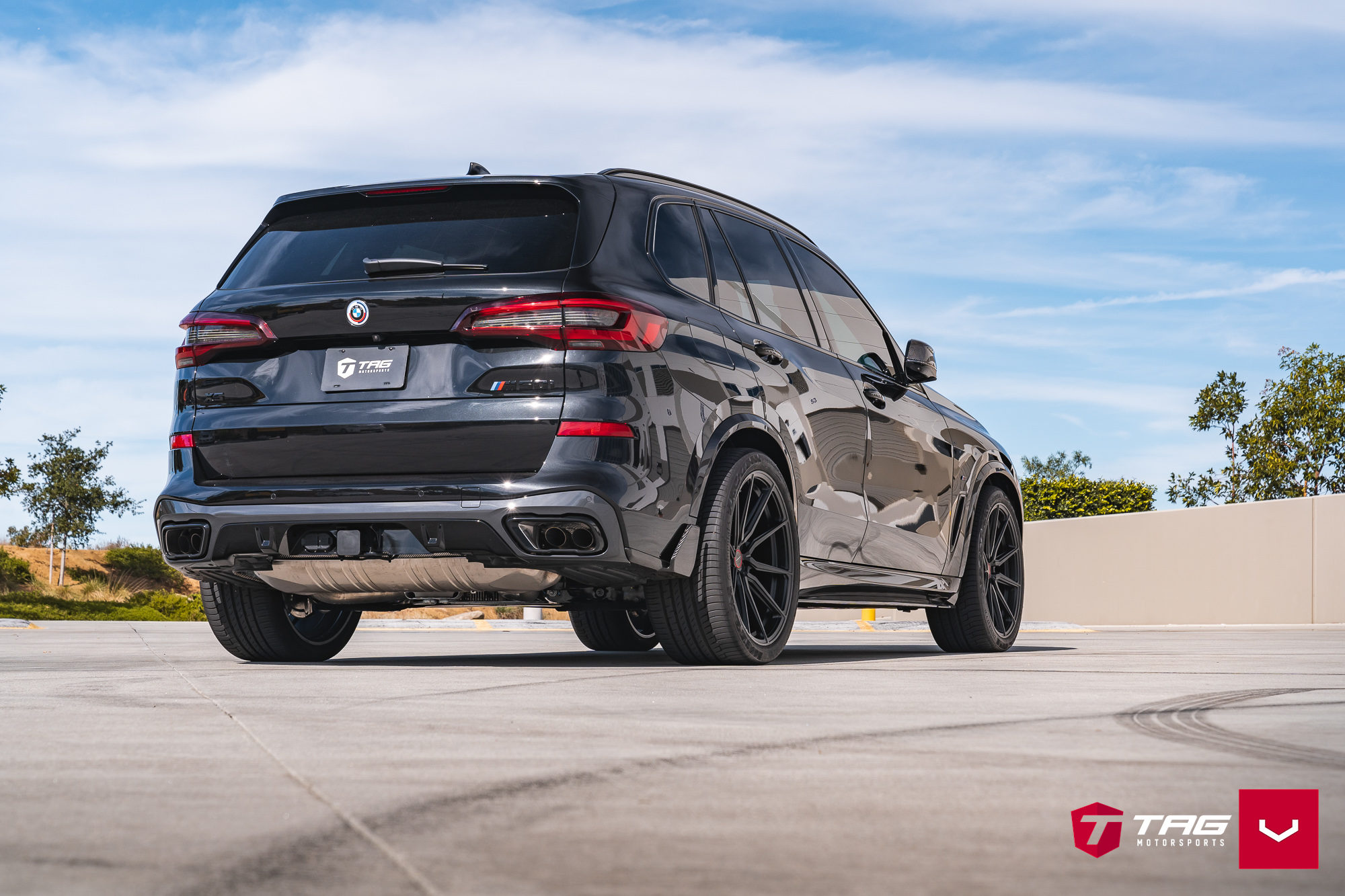BMW X5 M50i - HYBRID FORGED SERIES: HF-3 - Vossen Wheels
