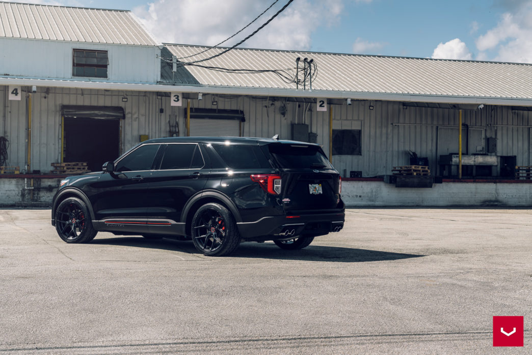 FORD EXPLORER ST - HYBRID FORGED SERIES: HF-5 - Vossen Wheels