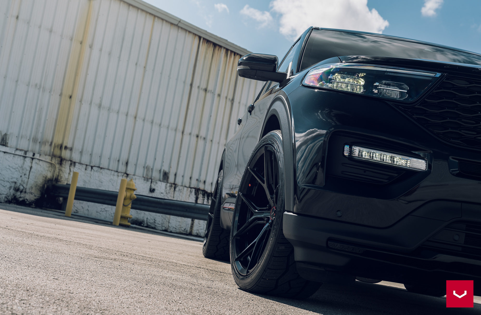 FORD EXPLORER ST - HYBRID FORGED SERIES: HF-5 - Vossen Wheels