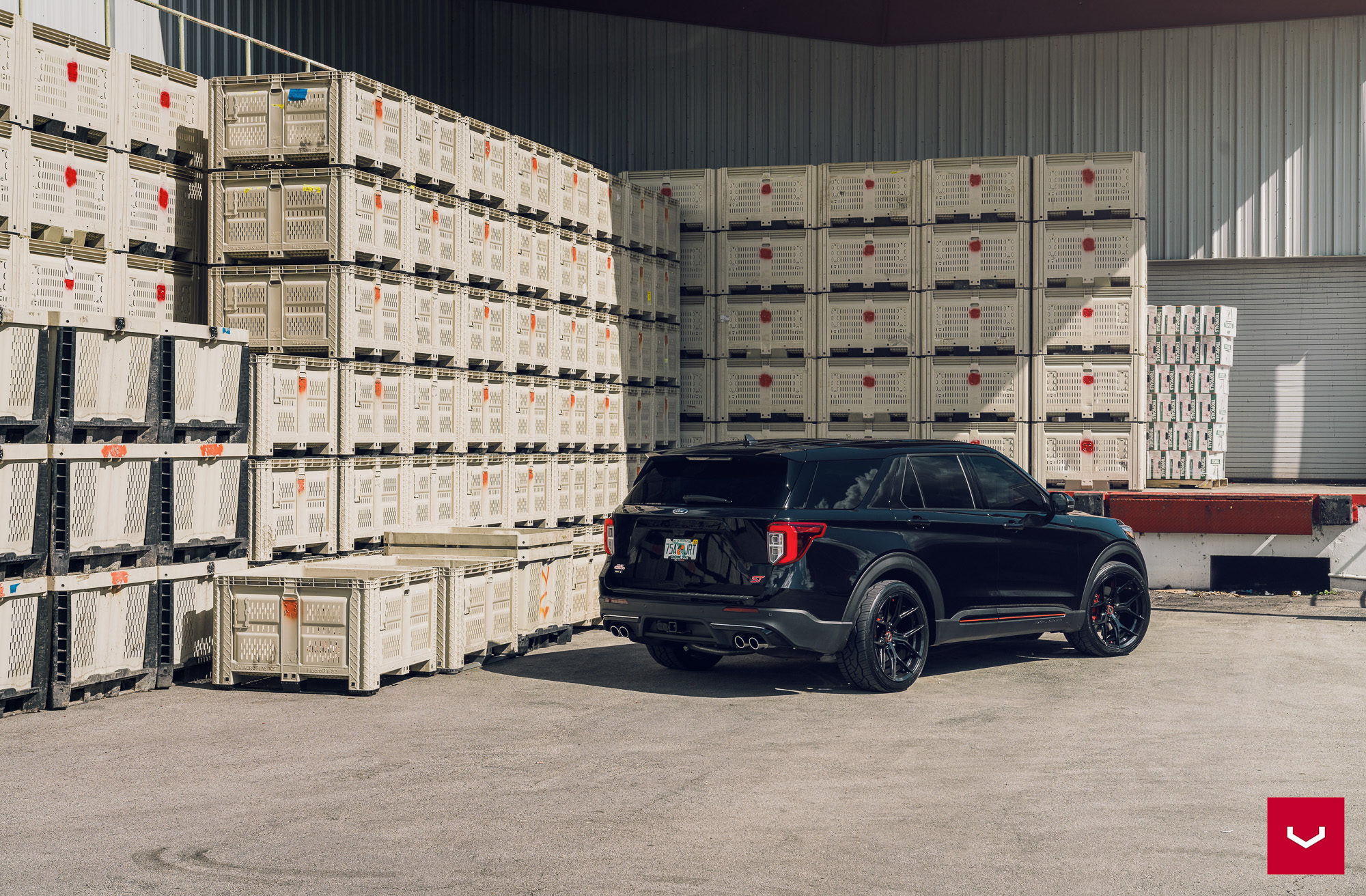 FORD EXPLORER ST - HYBRID FORGED SERIES: HF-5 - Vossen Wheels