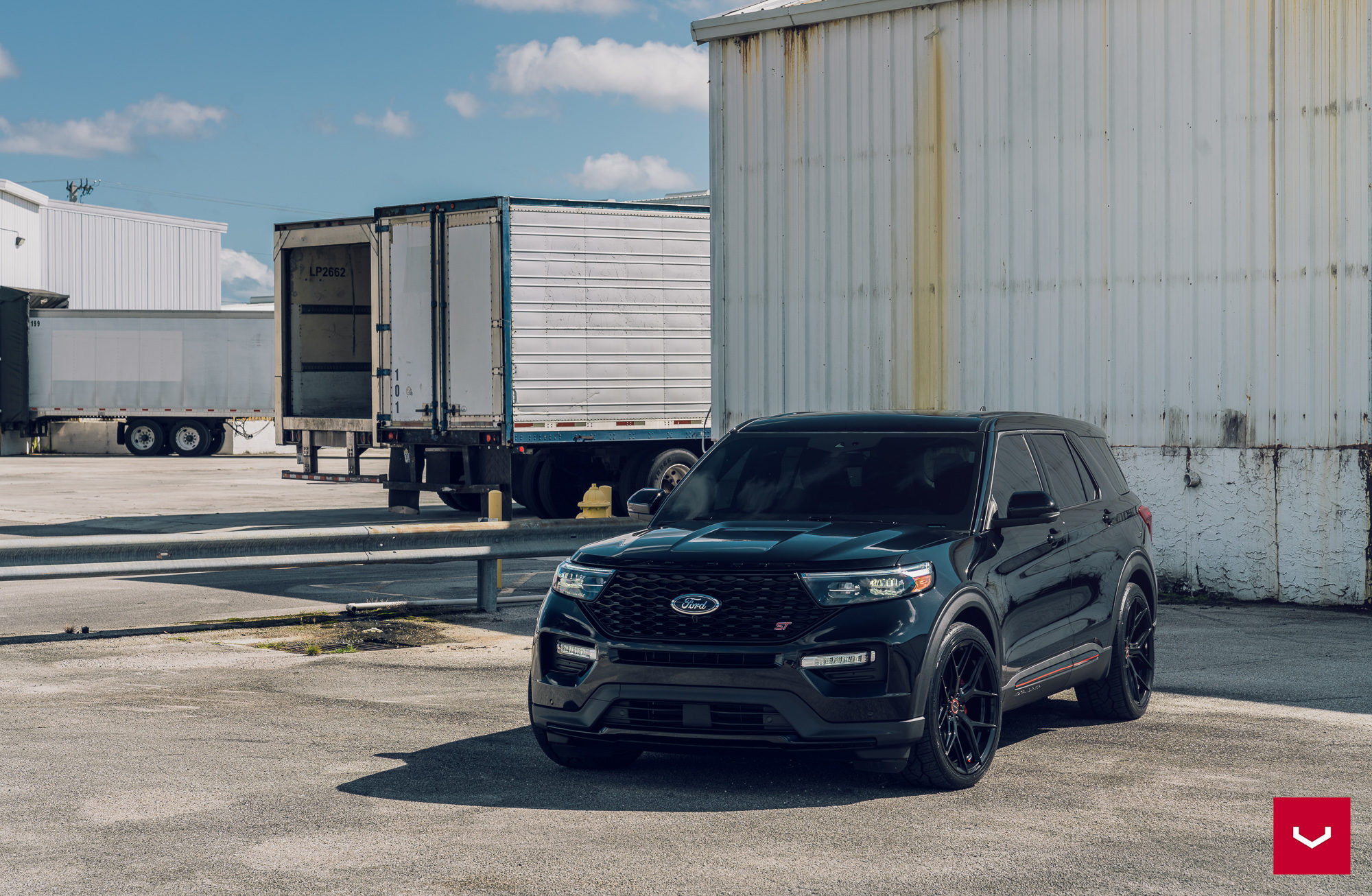 FORD EXPLORER ST - HYBRID FORGED SERIES: HF-5 - Vossen Wheels