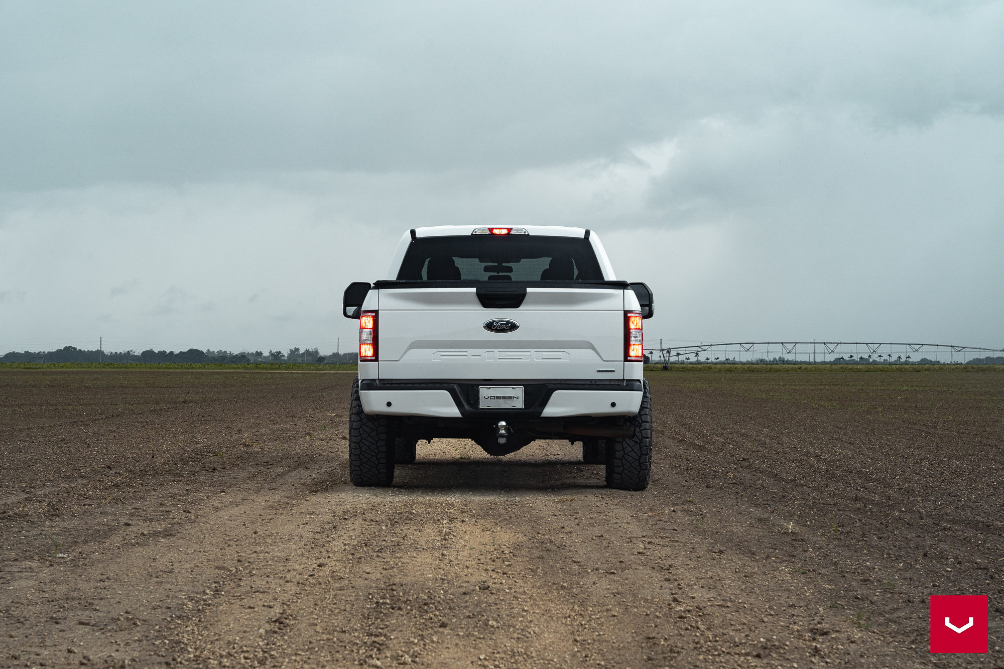 FORD F-150 STX - HYBRID FORGED SERIES: HF6-5 (SUPER DEEP) - Vossen Wheels