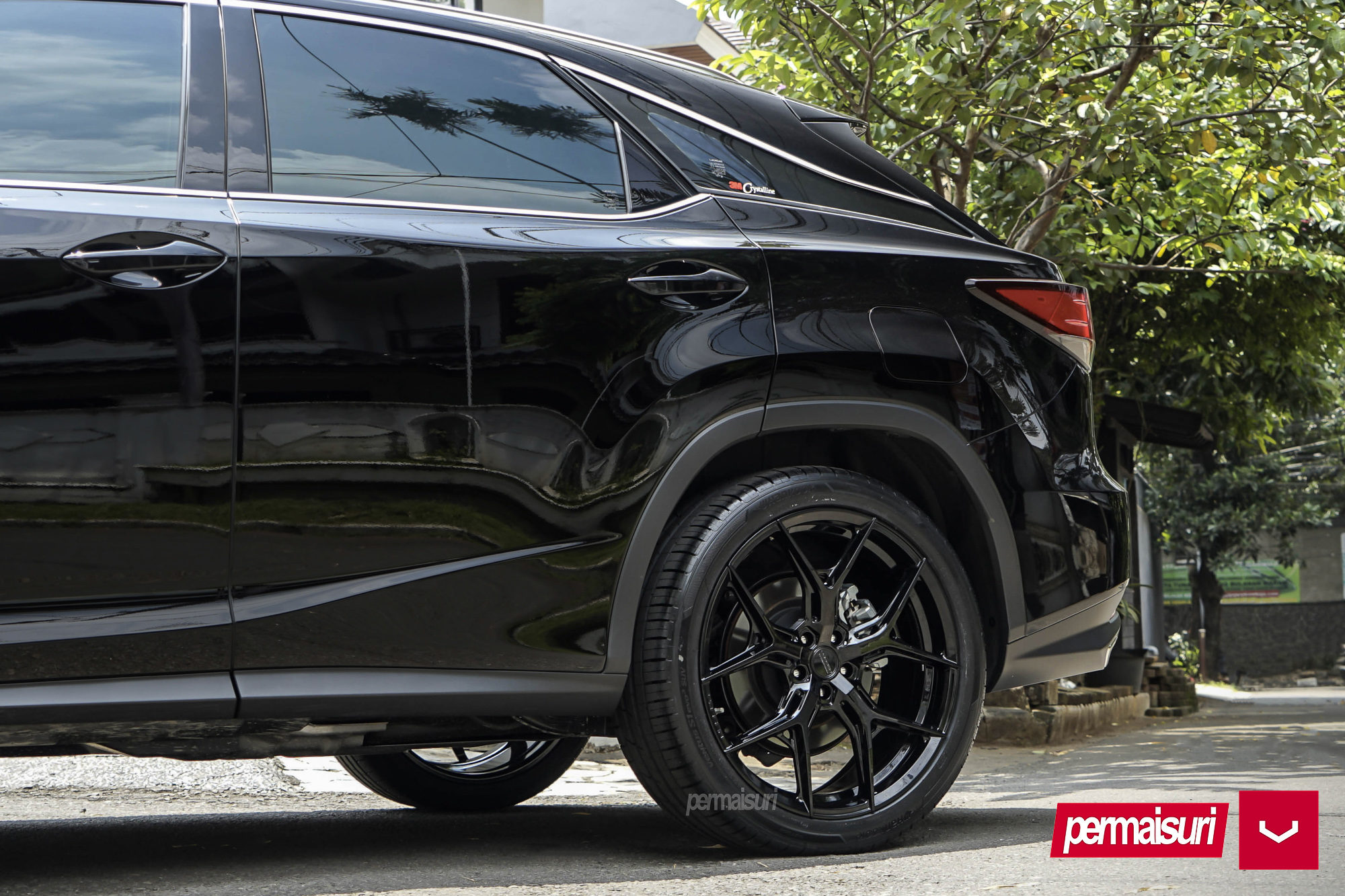 LEXUS RX300 - HYBRID FORGED SERIES: HF-5 - Vossen Wheels